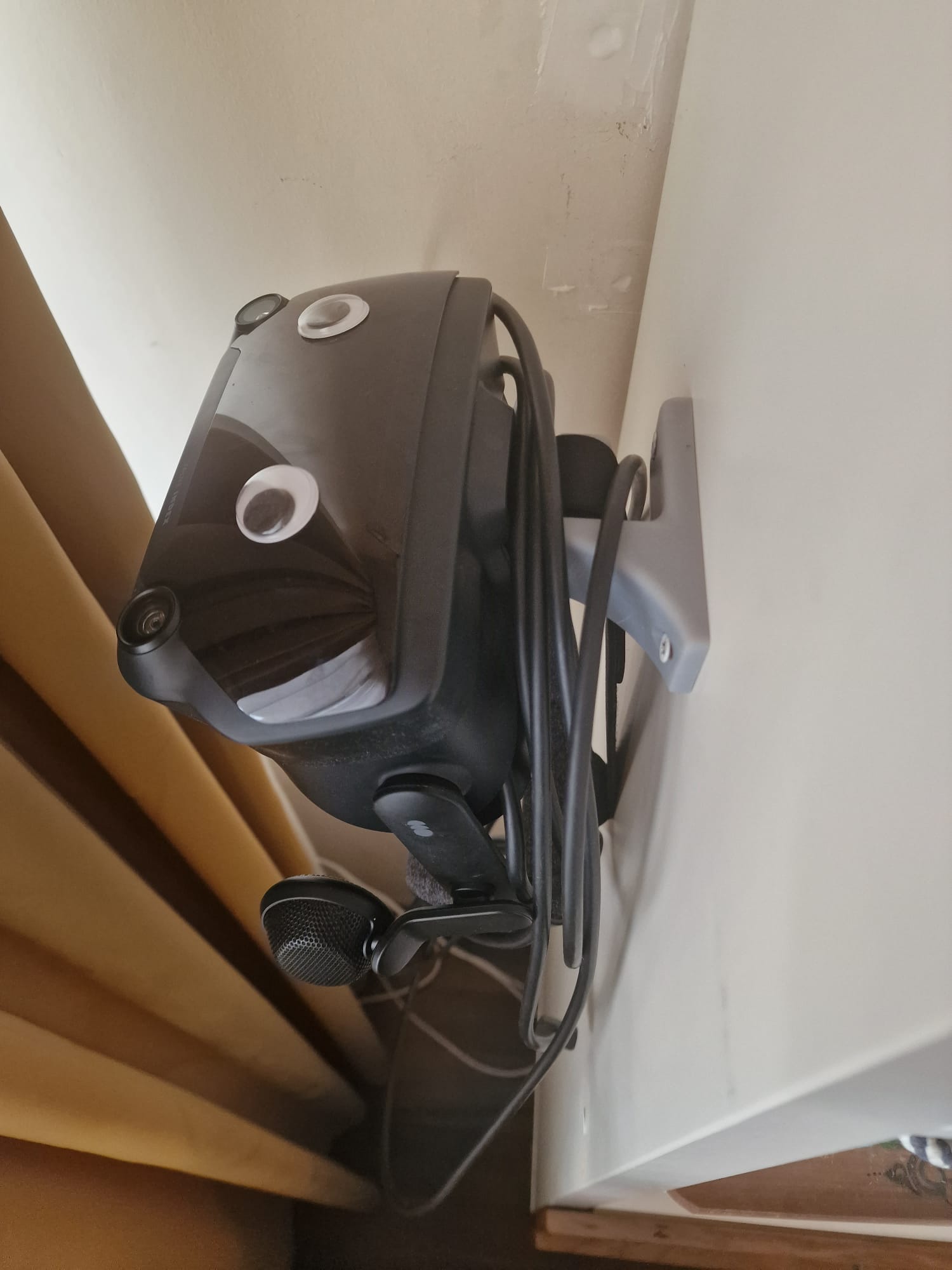 Valve Index Wall Mount - Horizontal holes by CMYKraftshop | Download ...
