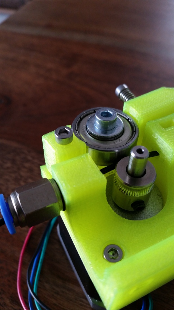 Extruder 1.75mm Filament Bowden by Ossilampe | Download free STL model ...