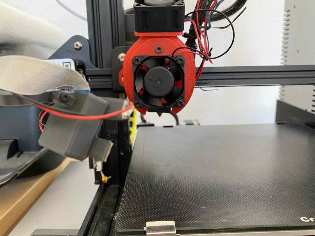 Creality Ender 3 Pi camera mount by marcelwinheim | Download free STL ...