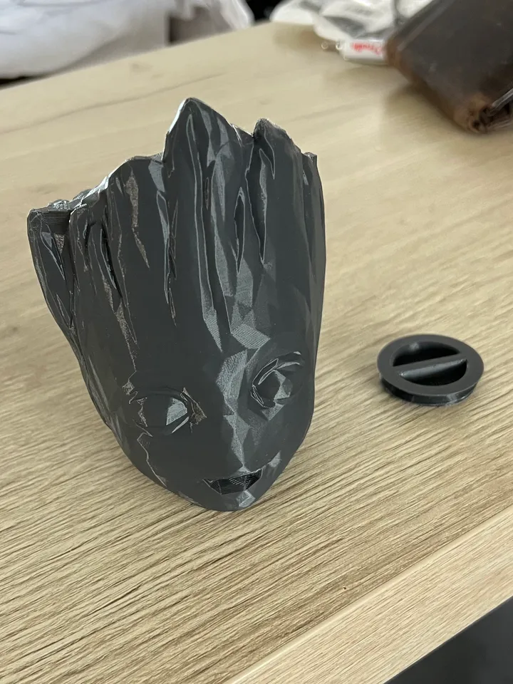 Groot Bank by Guinuf | Download free STL model | Printables.com