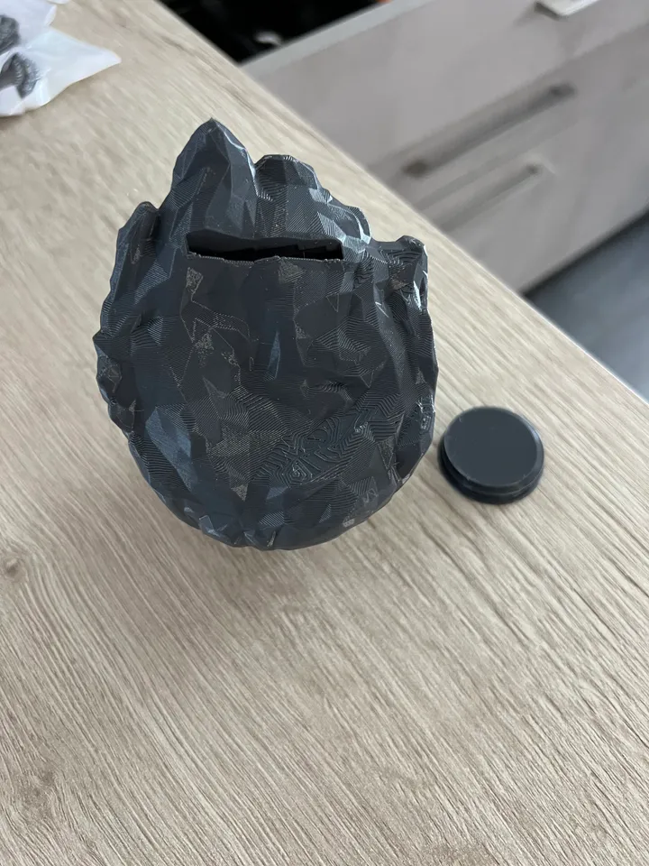 Groot Bank by Guinuf | Download free STL model | Printables.com