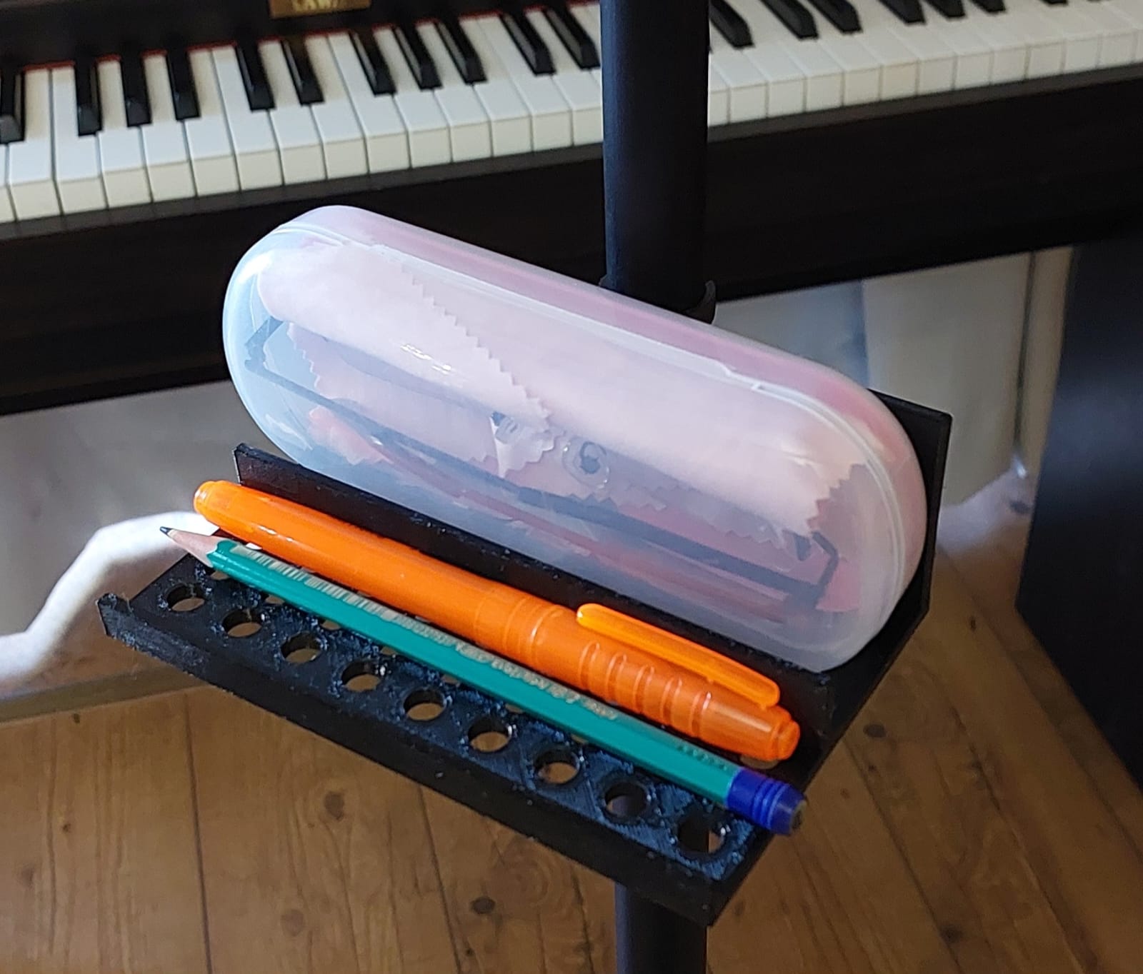 Small music stand shelf by Erika Bresler | Download free STL model ...