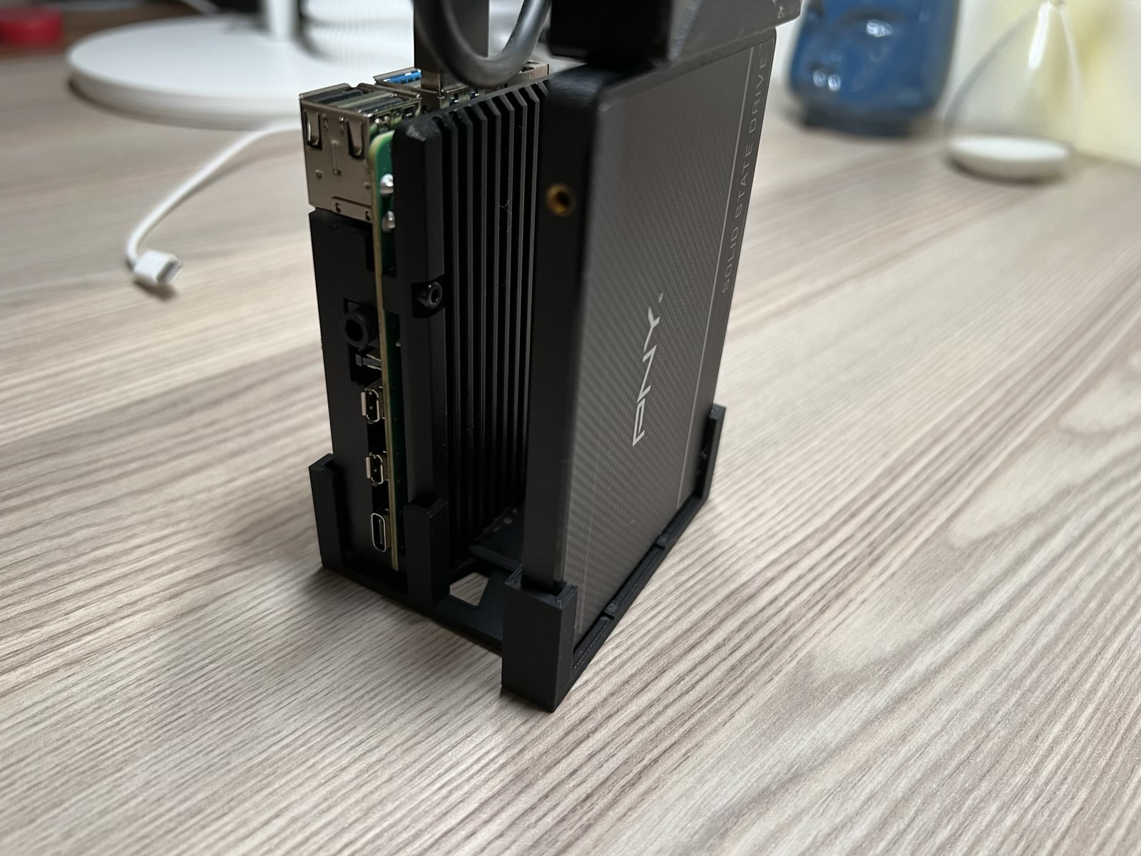 Raspberry Pi 4 And Any Ssd Vertical Stand Parametric By Romn Download Free Stl Model