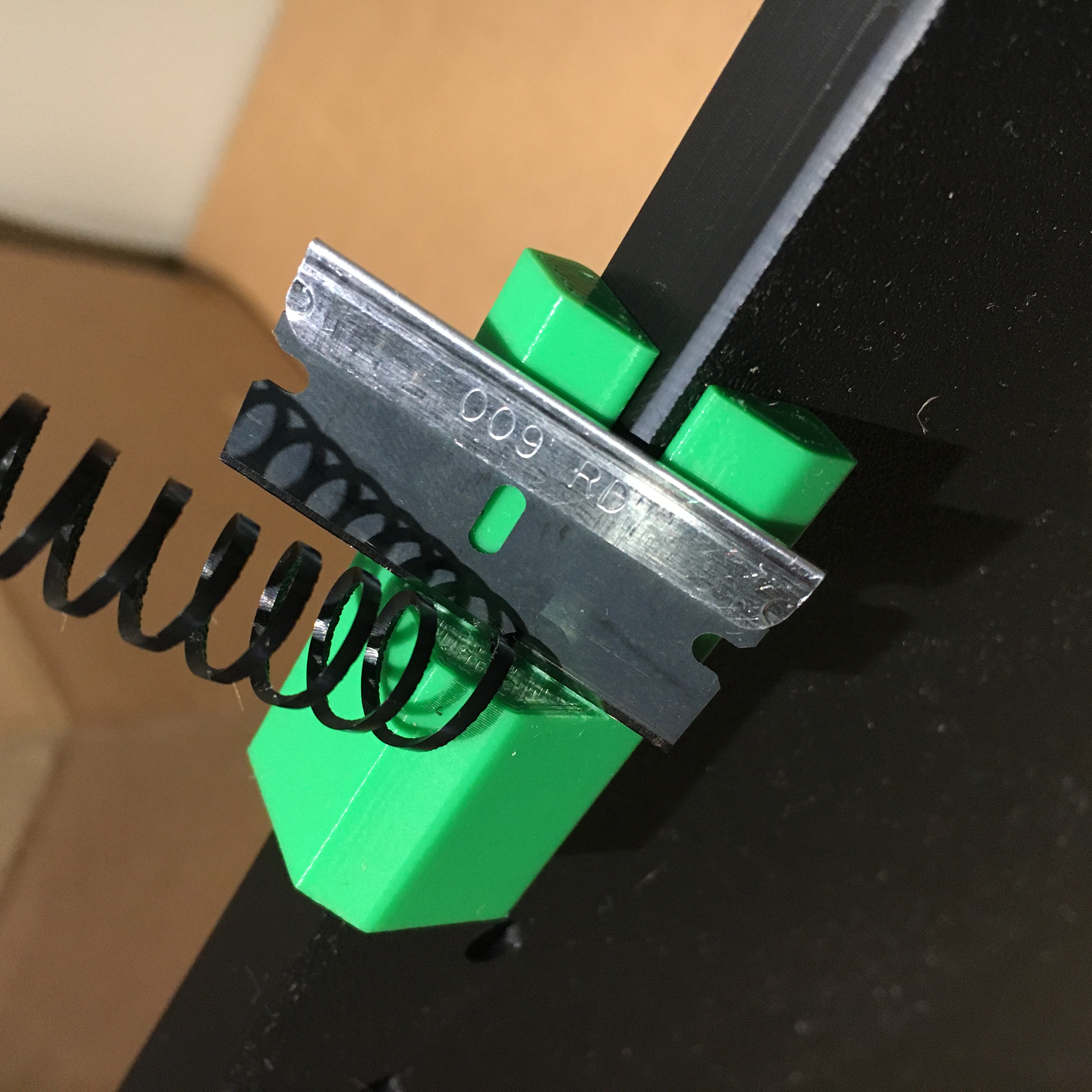 Razor Blade Chamfer/Deburr Tool by yoyothechicken | Download free STL ...