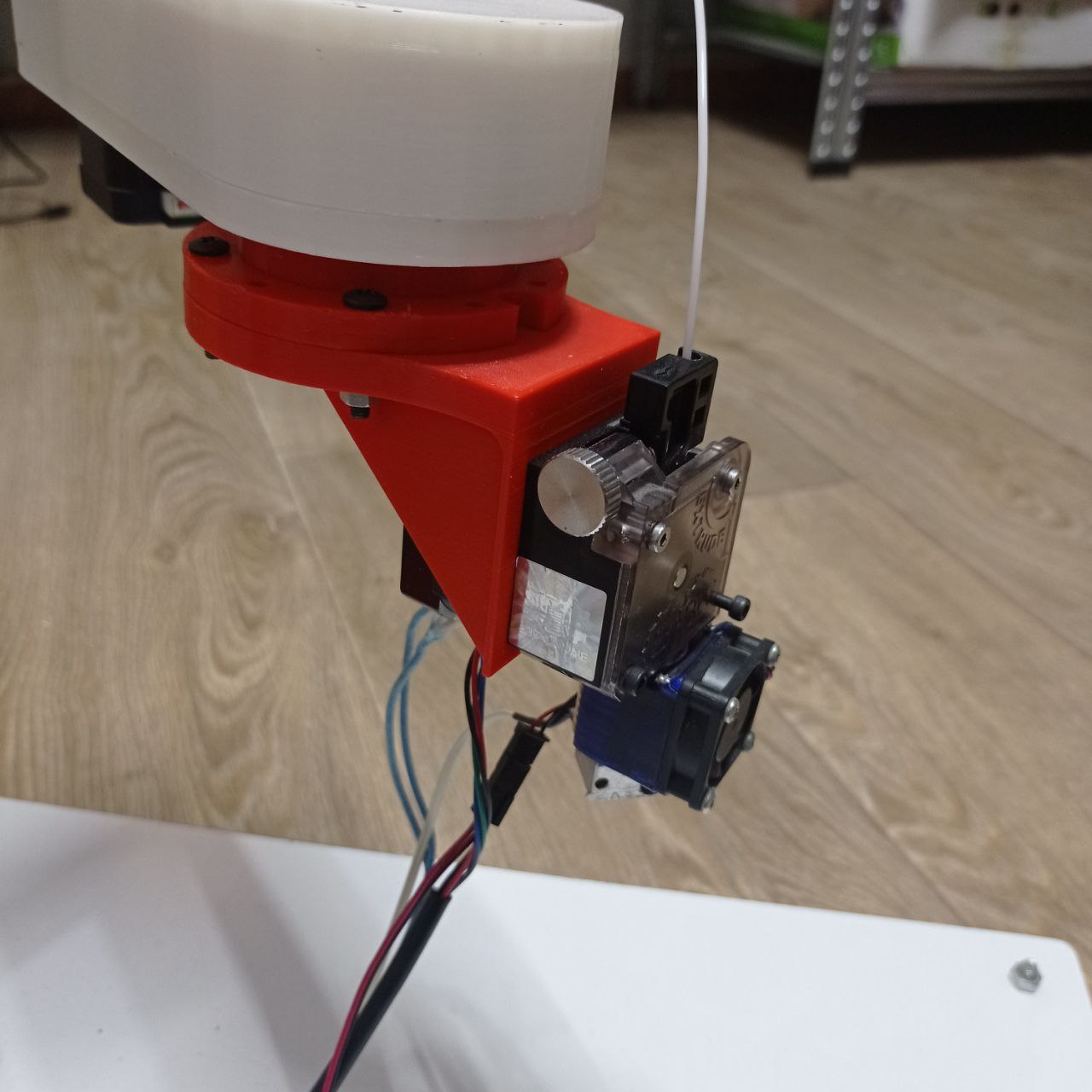 V2 Extruder Arm Robot Flange by H.Zentani | Download free STL model ...