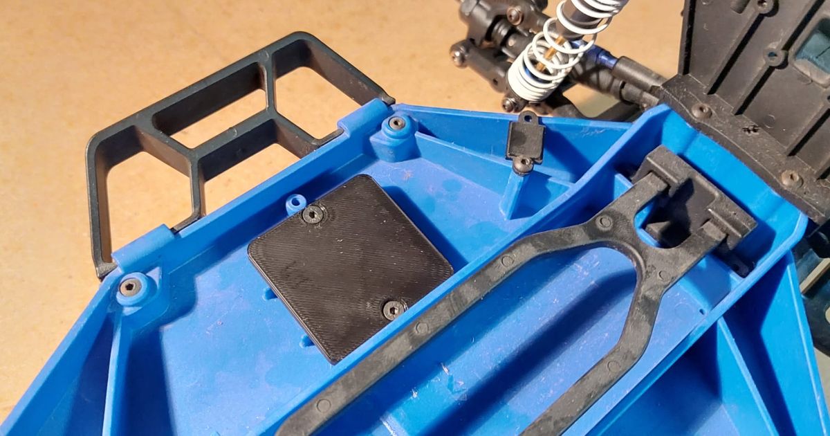Mounting plate for aftermarket ESC (TRAXXAS SLASH LCG CHASIS) by Ruben Hauwaerts | Download free ...