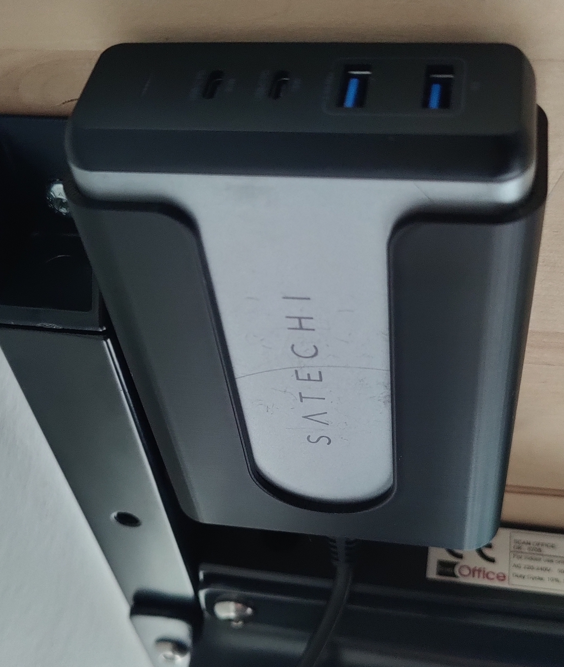 Satechi 108W Charger Desk Mount by RS | Download free STL model ...