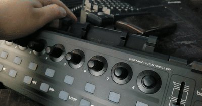 Behringer Xtouch MINI Stand - USB HUB UH720 module addon by Piro ...