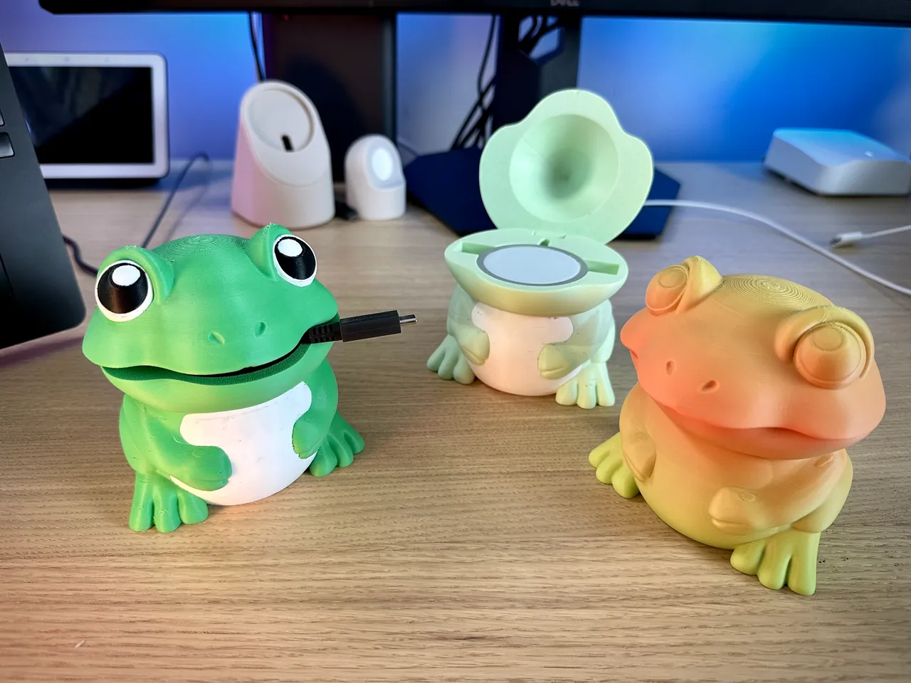Cute Frog Phone Stand and Charging Station by Holoprops | Download free ...