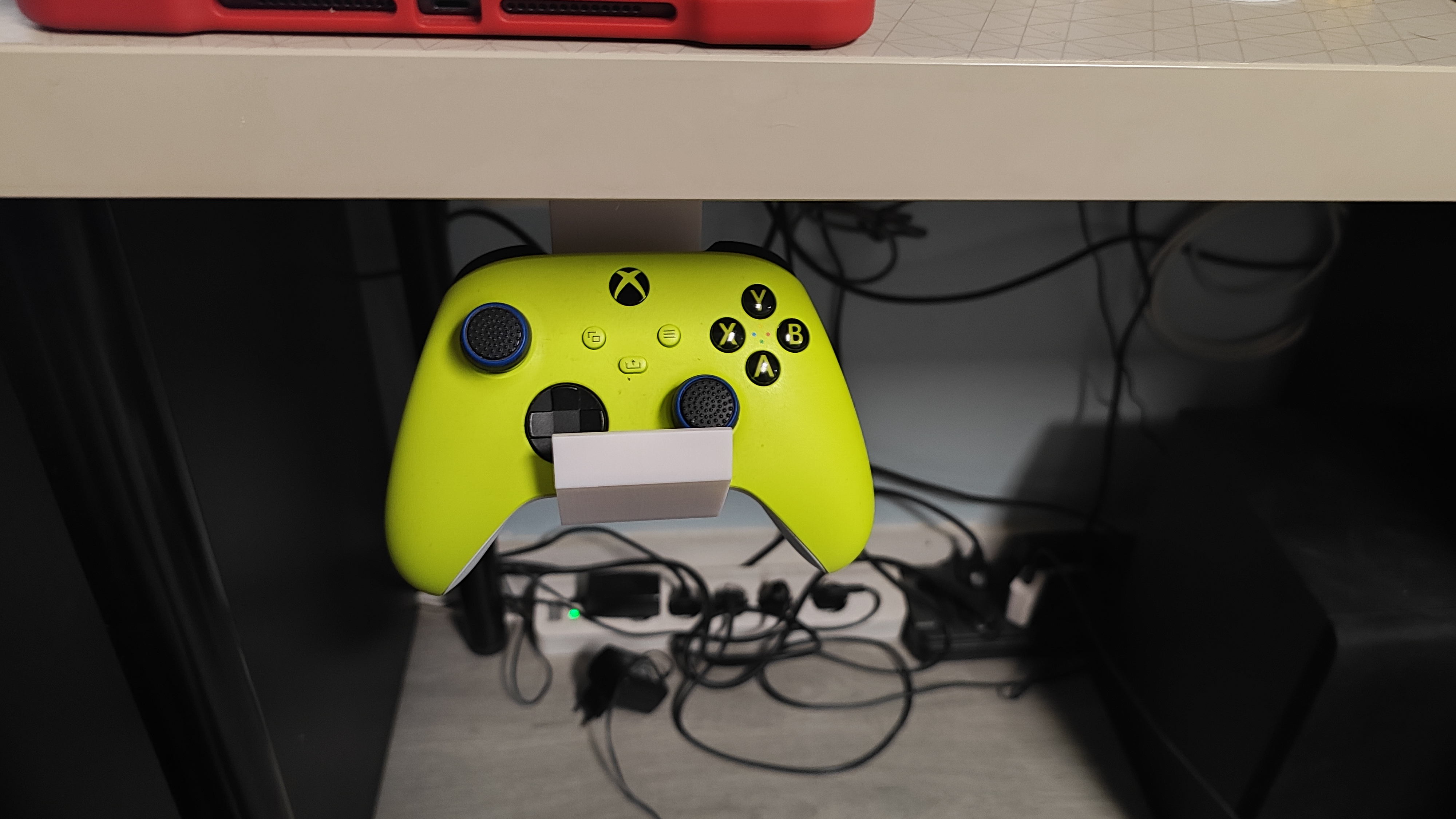 Underdesk Controller Holder by Superus | Download free STL model ...