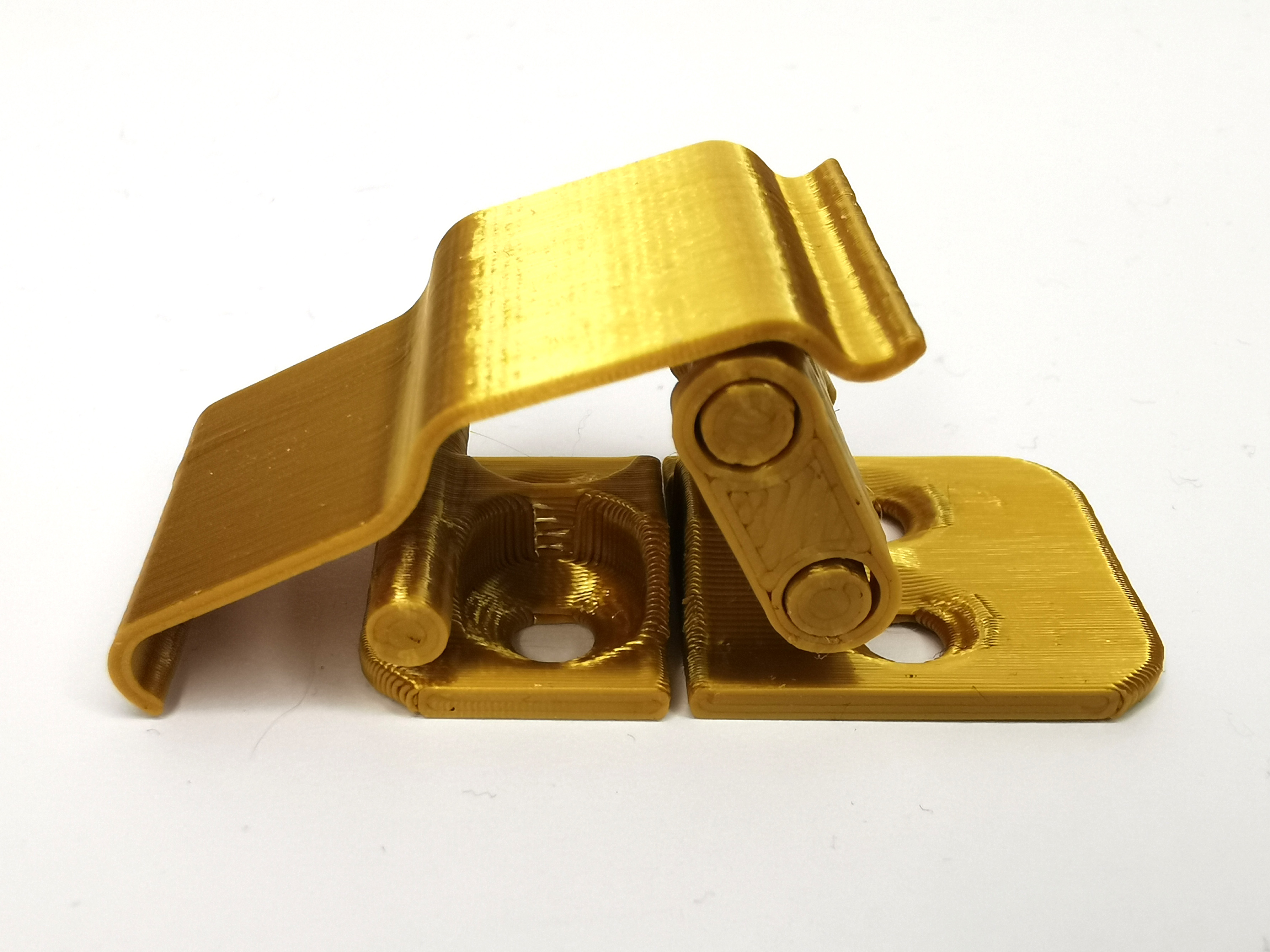 Toggle Latch - no supports - print in place by Versio | Download free ...