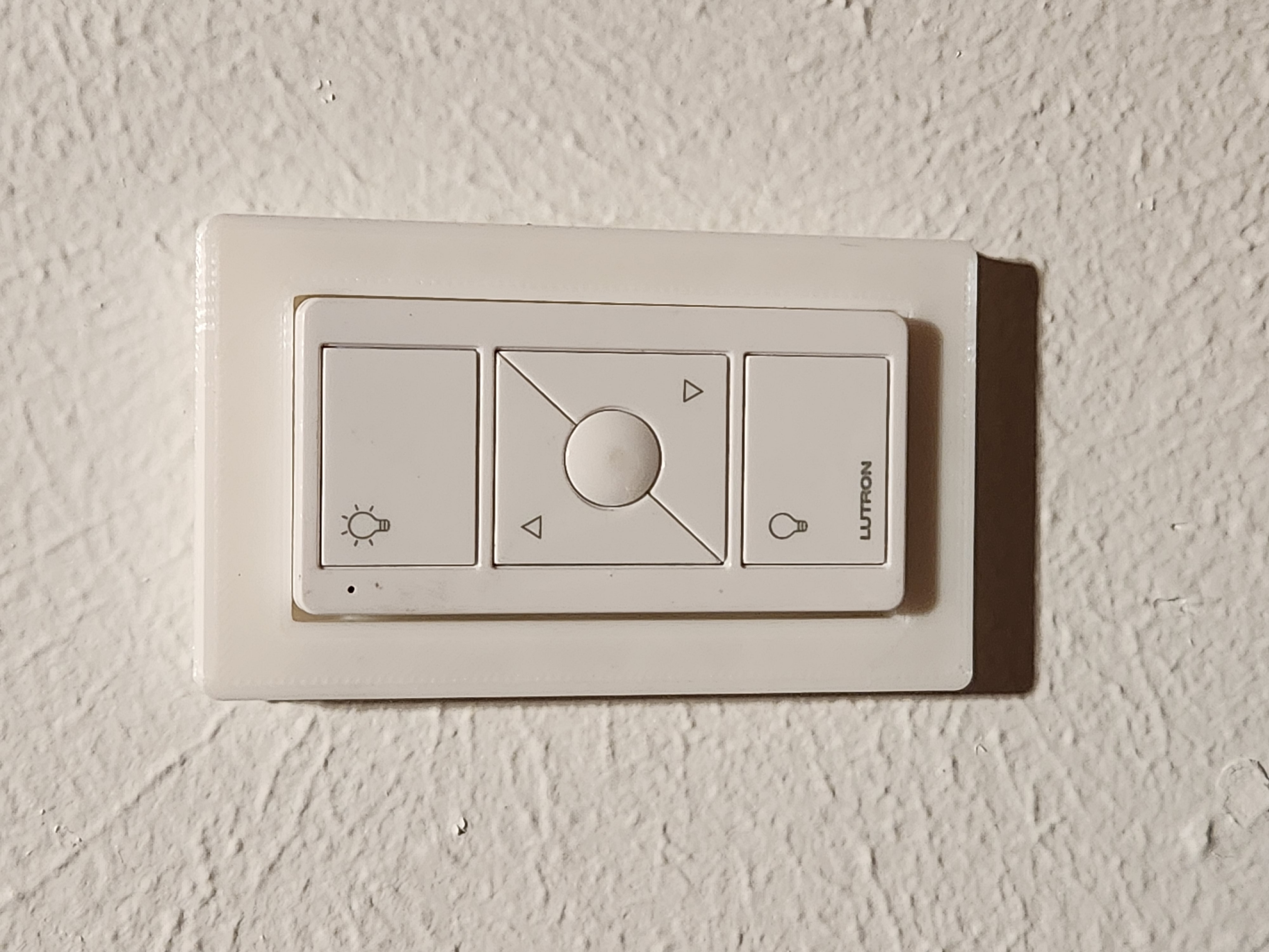 Lutron Pico Remote Holder Wall Mount by hajalie24 | Download free STL ...