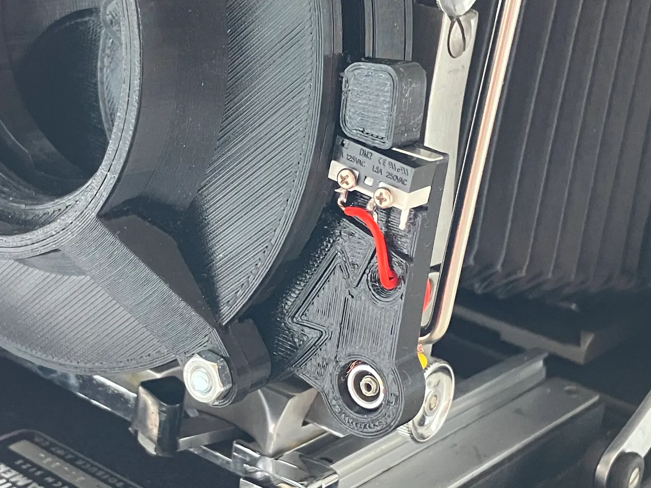 Large Format Camera Leaf Shutter by Jan | Download free STL model ...