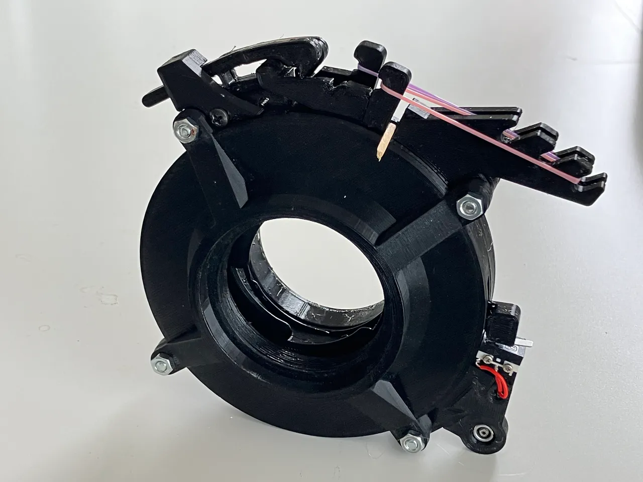 Large Format Camera Leaf Shutter by Jan | Download free STL model ...