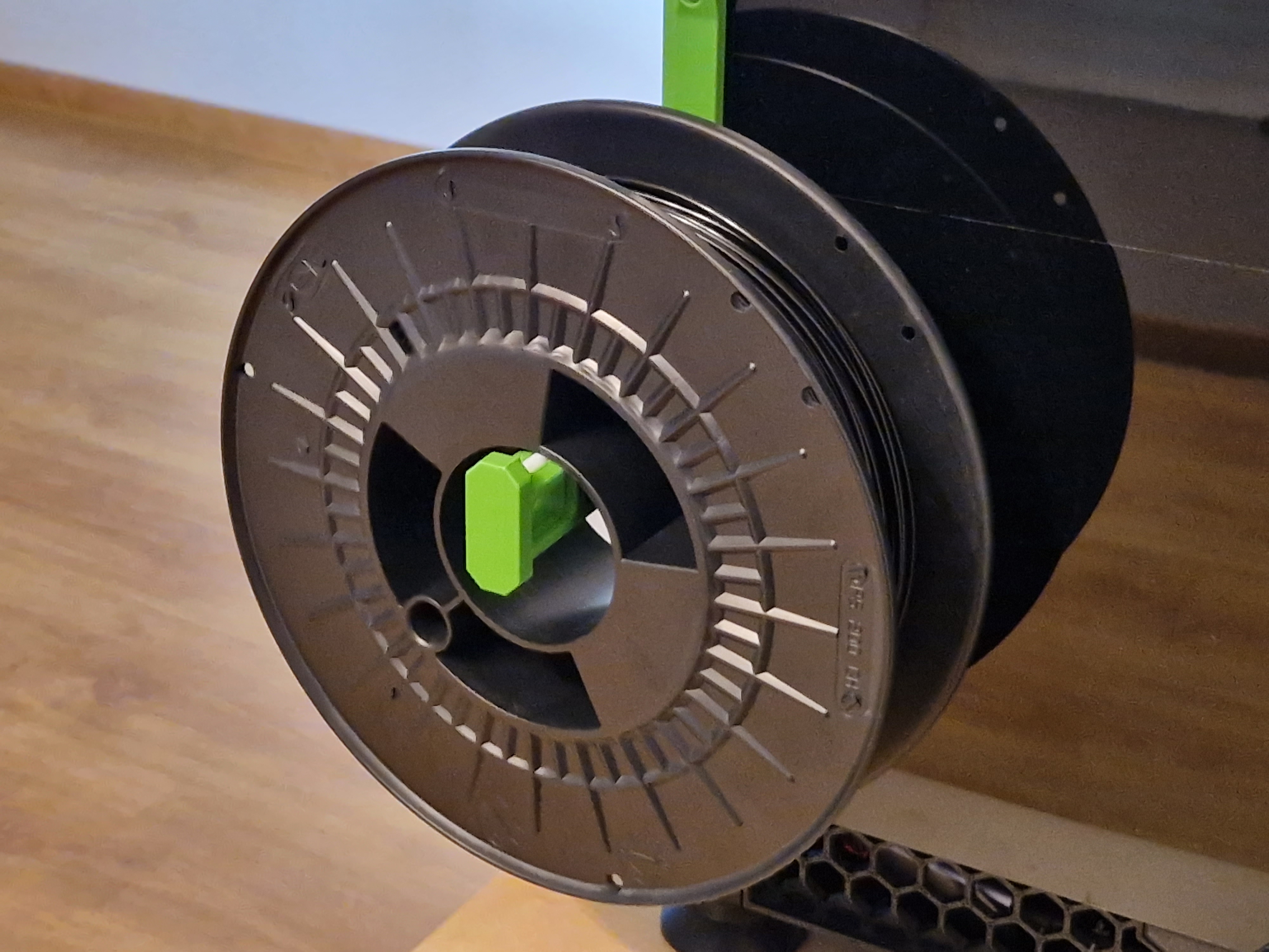 Locking foldable spool holder for Voron V0.2 (0 V0 0.2) by Matszwe02 ...