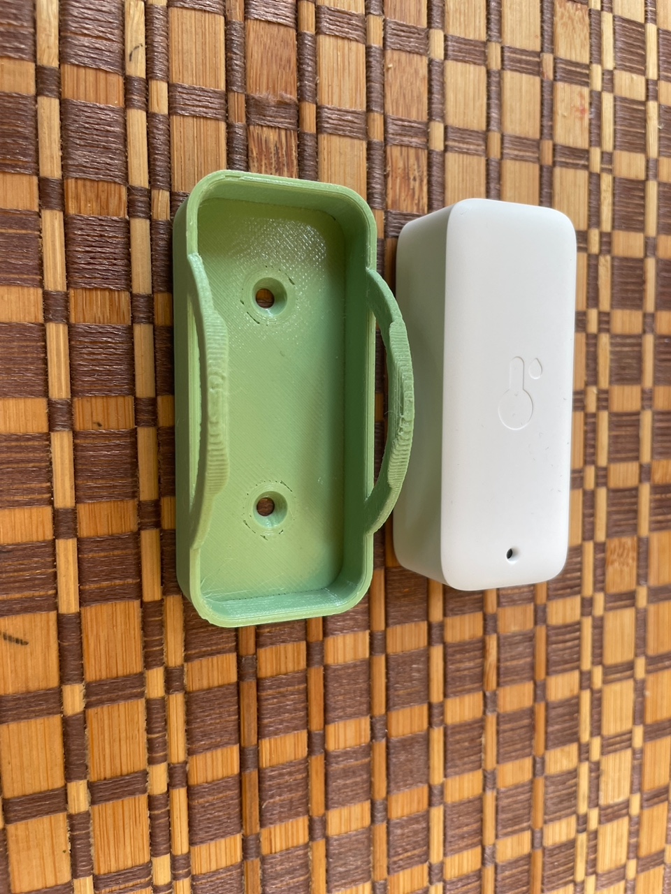 Wandhalterung SwitchBot Outdoor Meter / Wall mount SwitchBot Outdoor Meter by Poke2 | Download ...