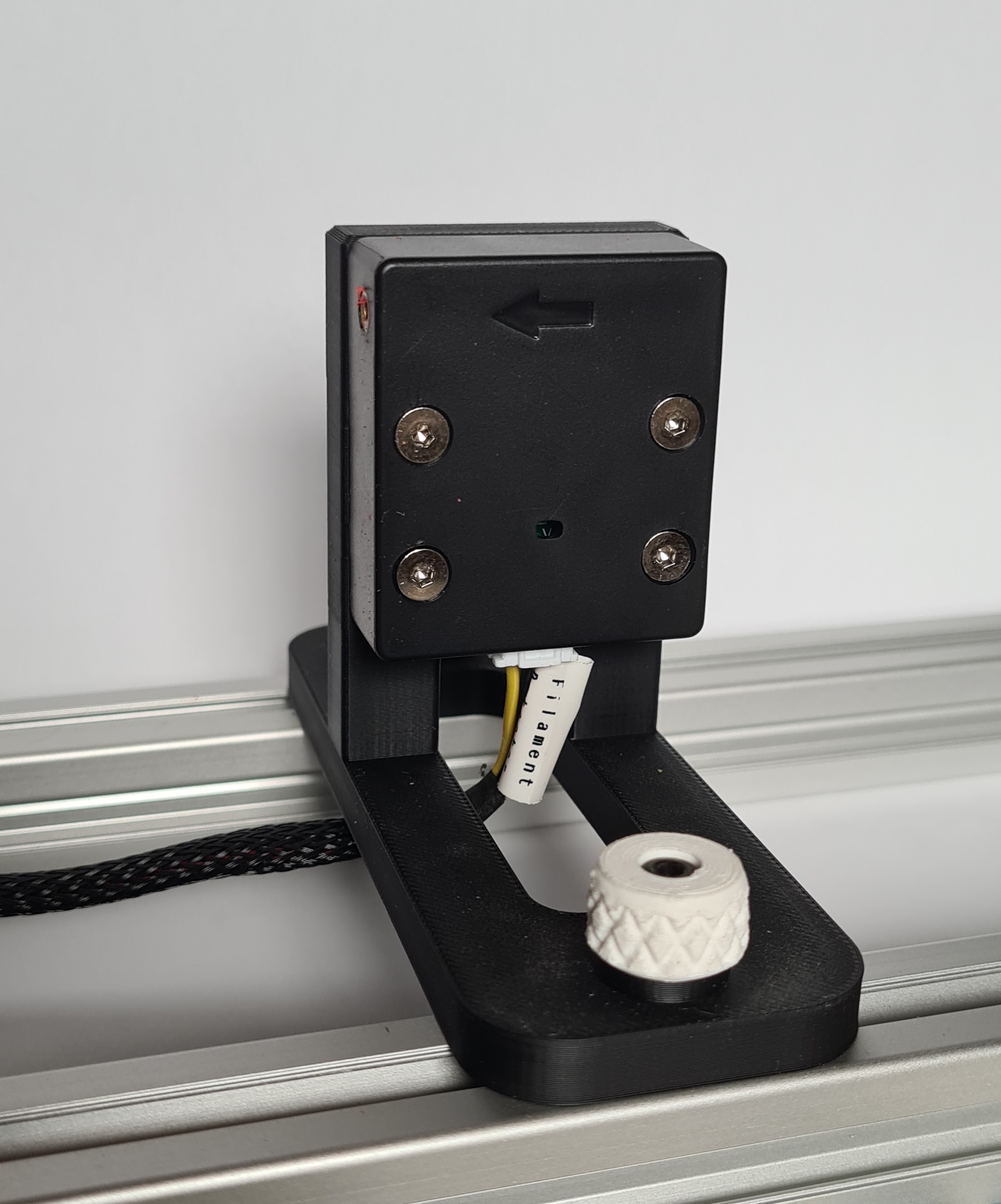 Creality filament sensor holder by ChaotiK DawN | Download free STL ...