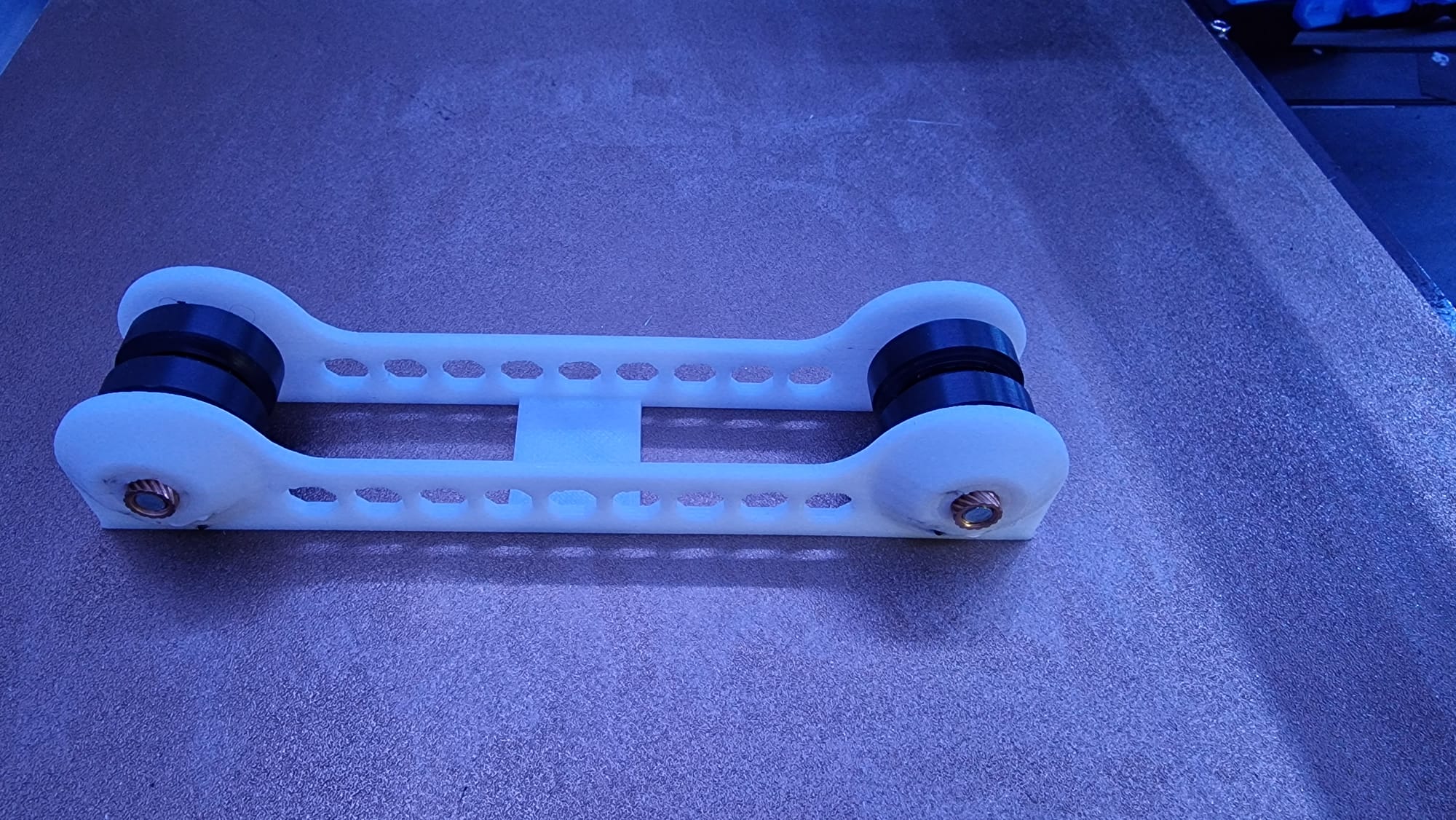 Filament Holder/ Roller by Flow | Download free STL model | Printables.com