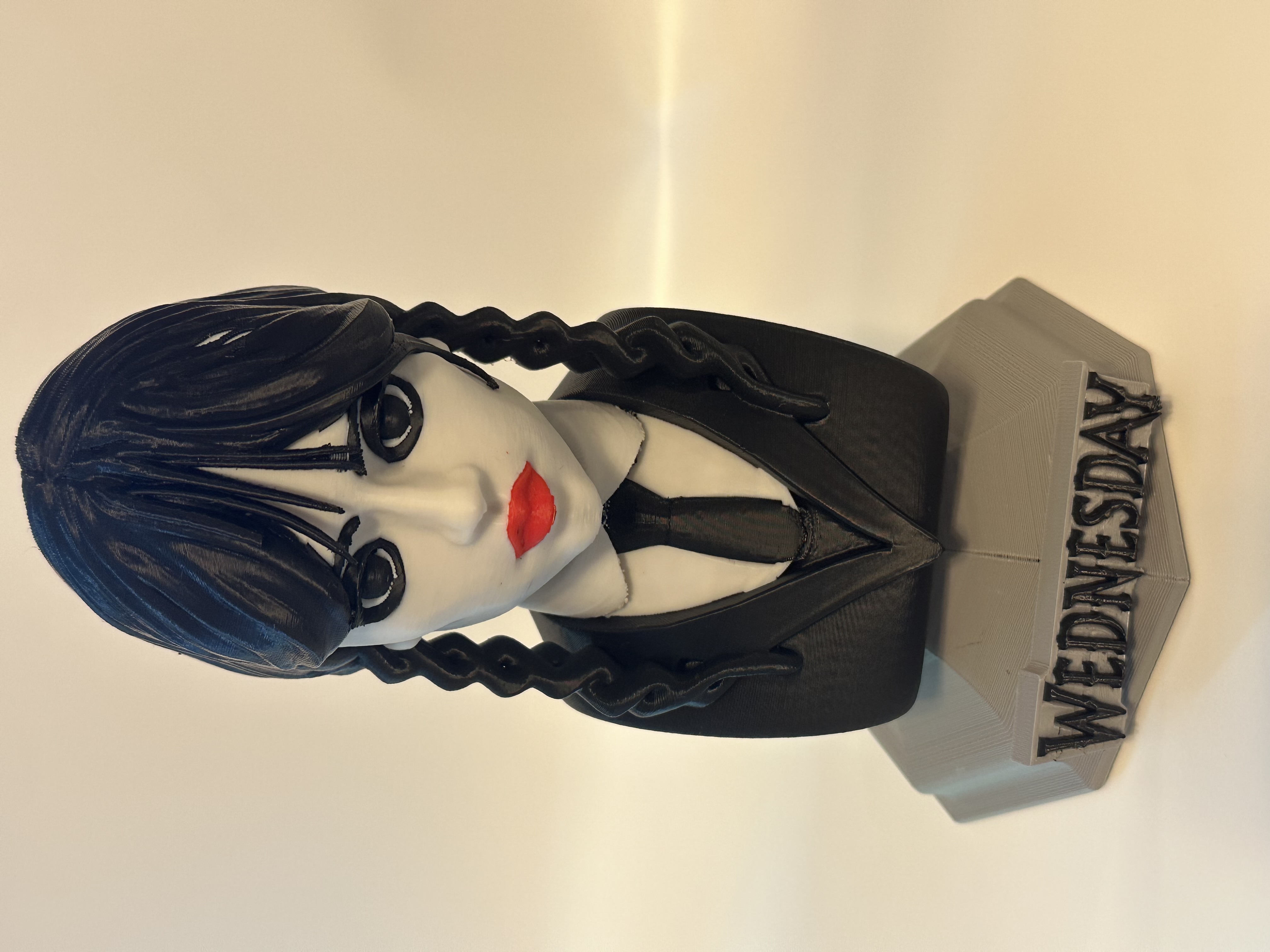 Wednesday Addams multicolor por Rob Beast (All Things STL) | Descargar ...