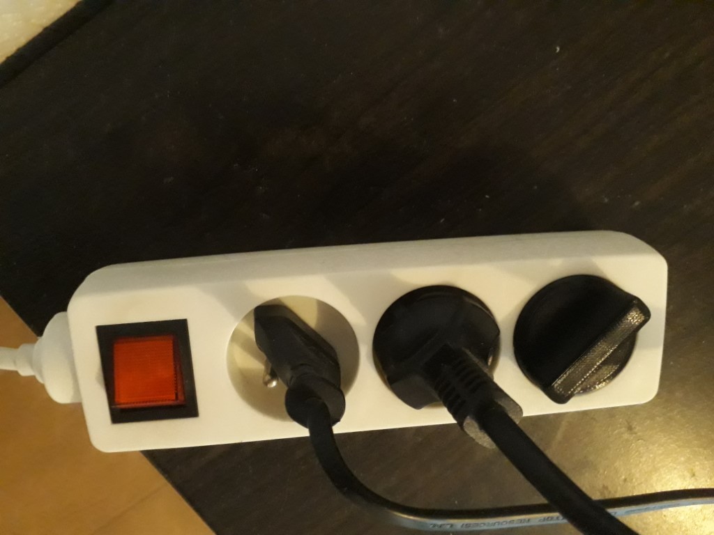 Multiple Socket Plug by Charly BEGOOD | Download free STL model ...
