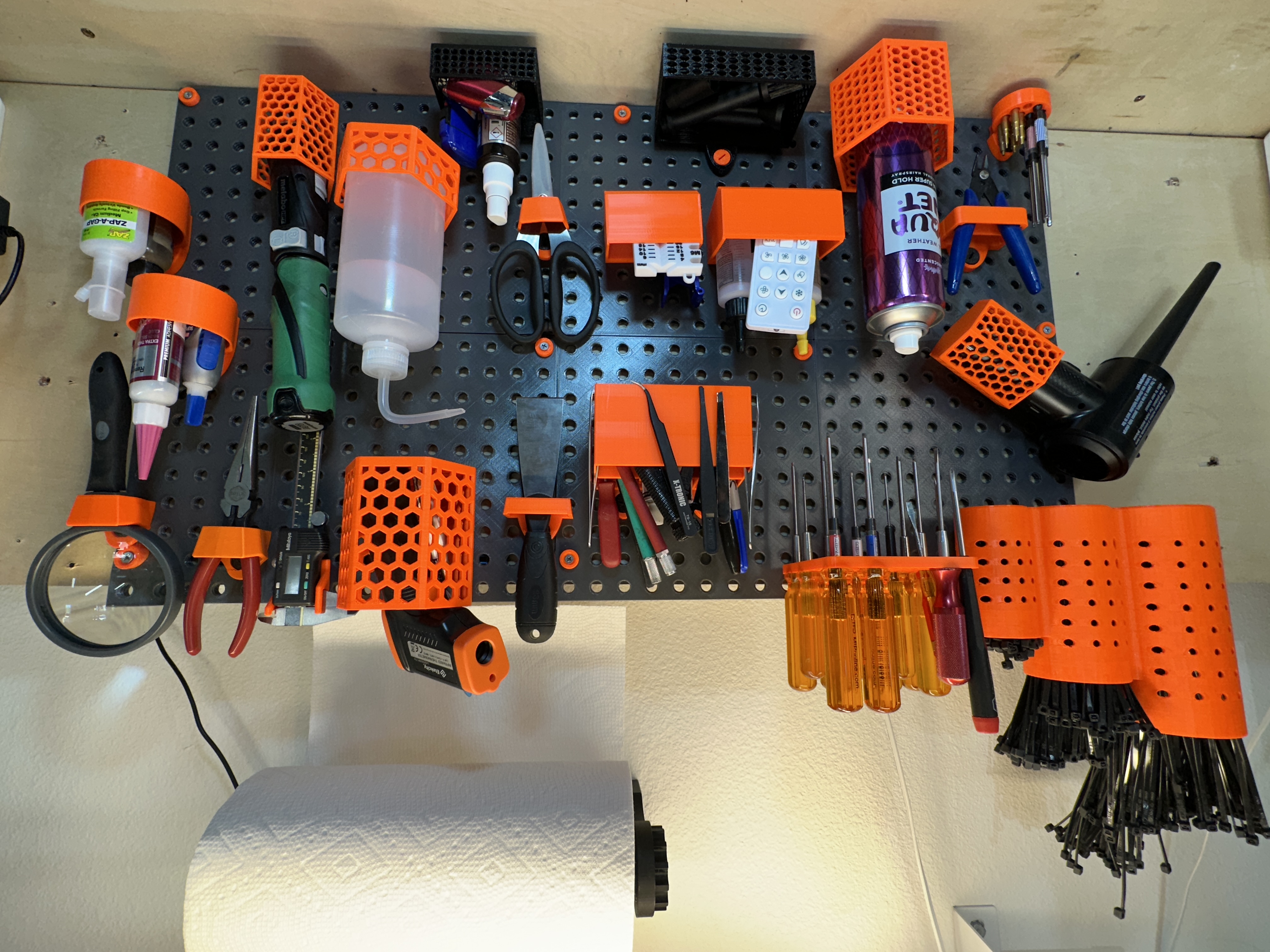 Screw Wall Storage Wall by Rob Beast (All Things STL) | Printables Store