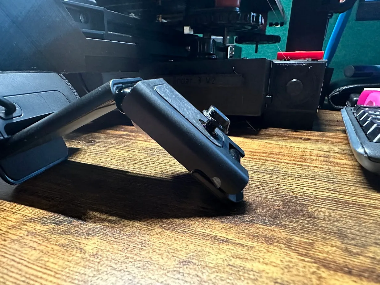 Logitech C920 Screw by Ariel | Download free STL model | Printables.com