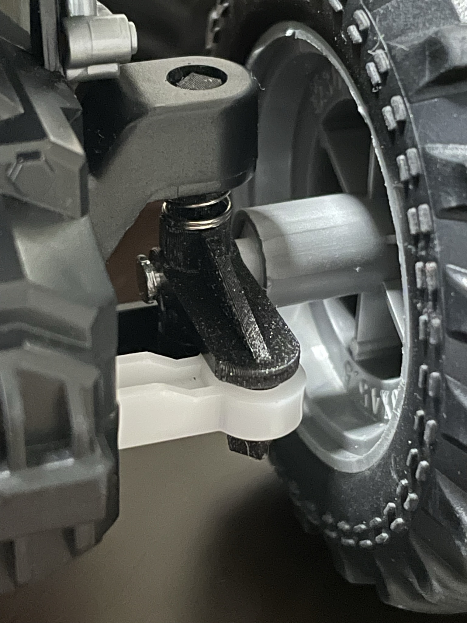 BESWIT Shark RC Monster Truck Steering Knuckle by Vincent | Download ...