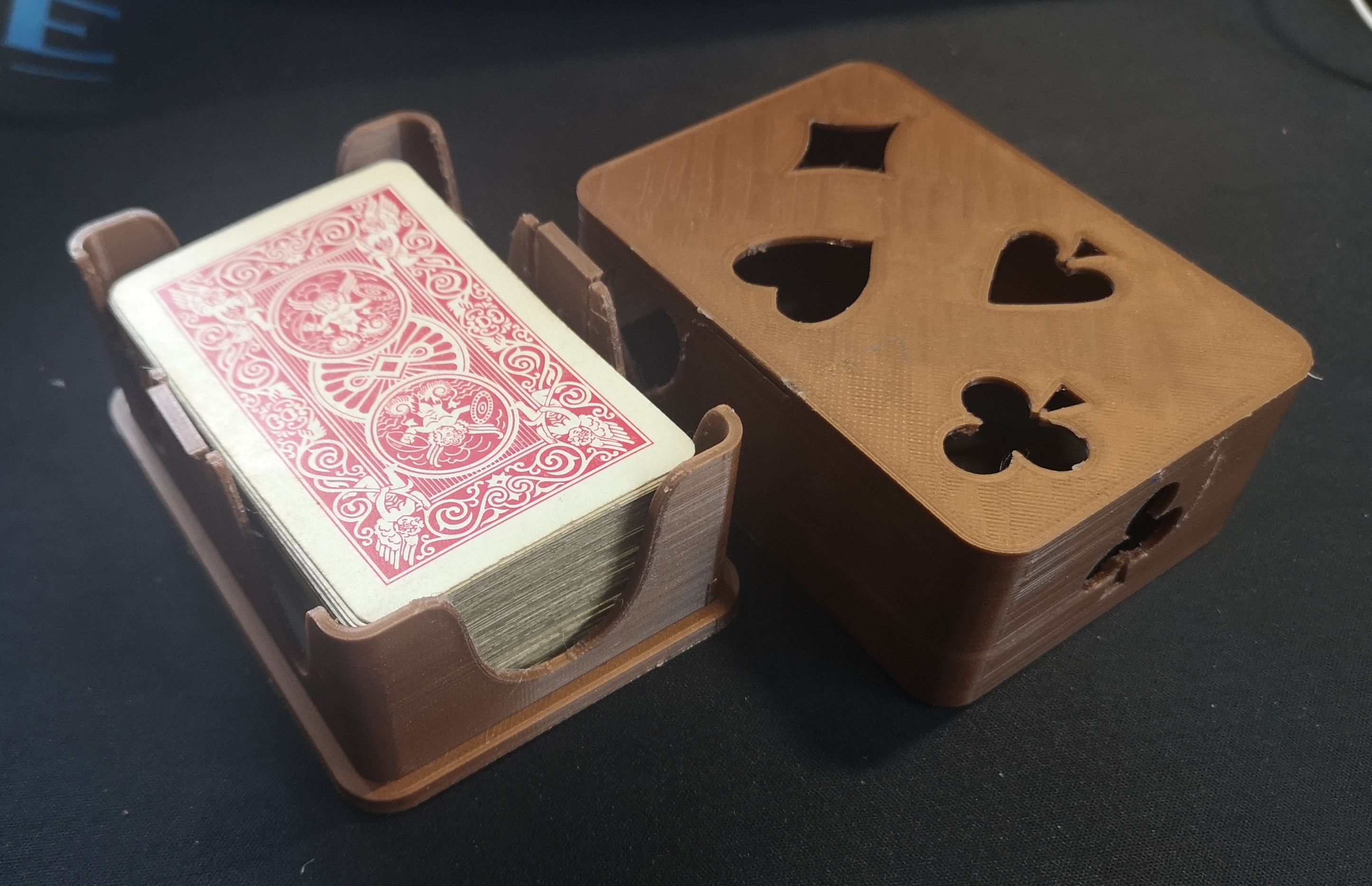 Rummy card pack holder von HankoTom | Kostenloses STL-Modell ...