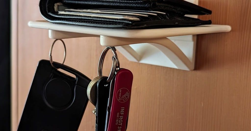 Wall mounted Key and Wallet holder by DrKronos | Download free STL ...