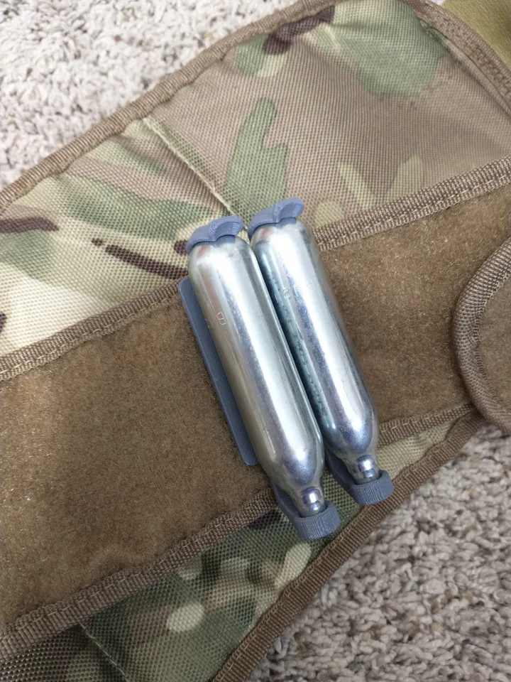 8 and 12 gram CO2 cartridge clips by FrankB | Download free STL model ...