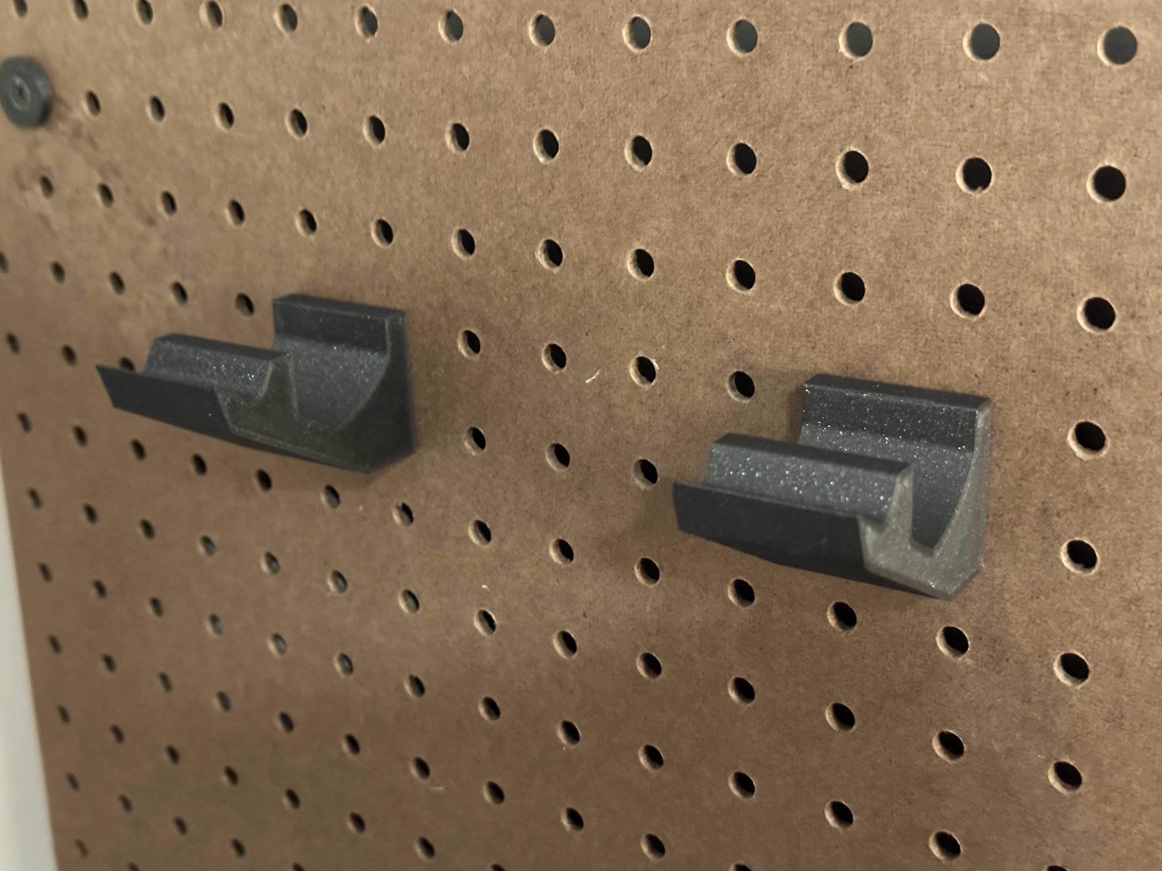 Peak Design Tripod Pegboard Mount by PractiPrint | Download free STL ...