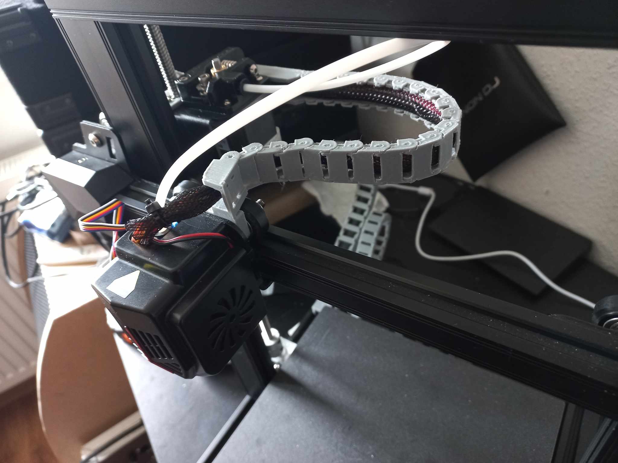 Ender 3 cable chain - small + hot bed adapter by ThomAce | Download ...