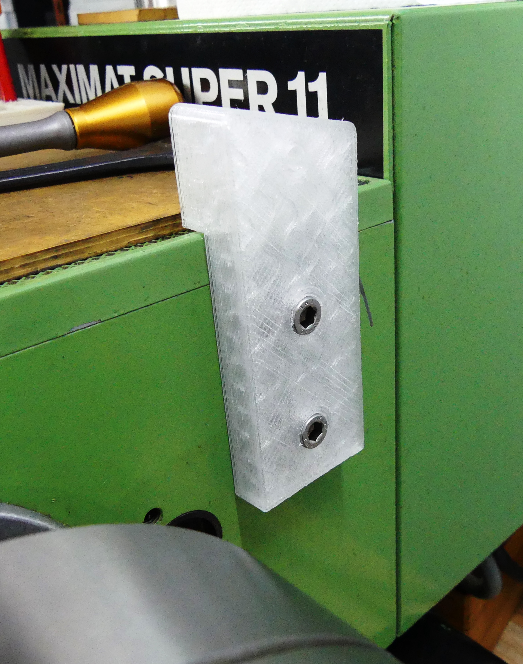 Chip Guard by werz 99 | Download free STL model | Printables.com