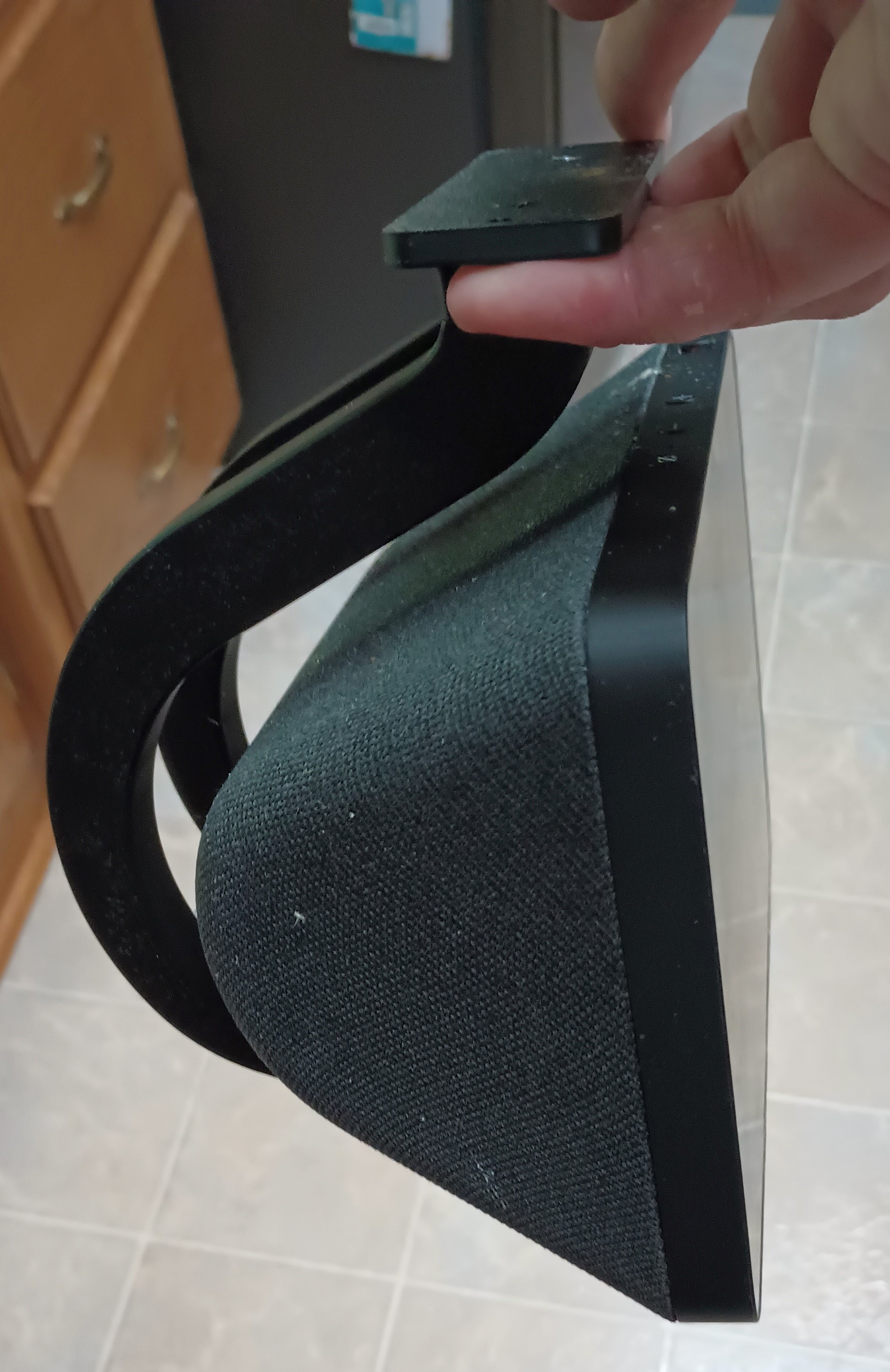 Echo 8 Show undercounter mount (magnetic) by Joe Sacher | Download free ...