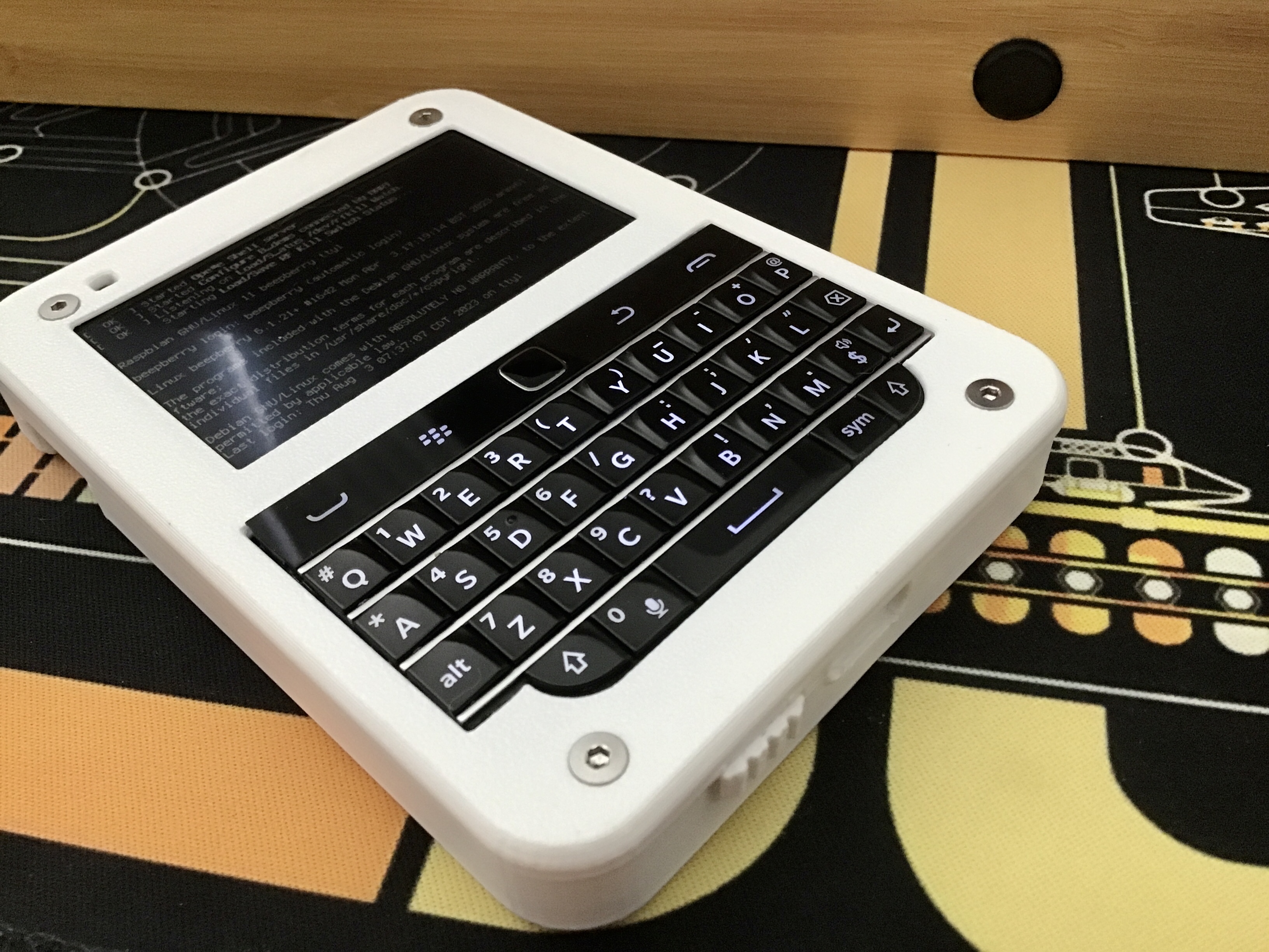 Beepy Case - Slimish by Lambtor | Download free STL model | Printables.com