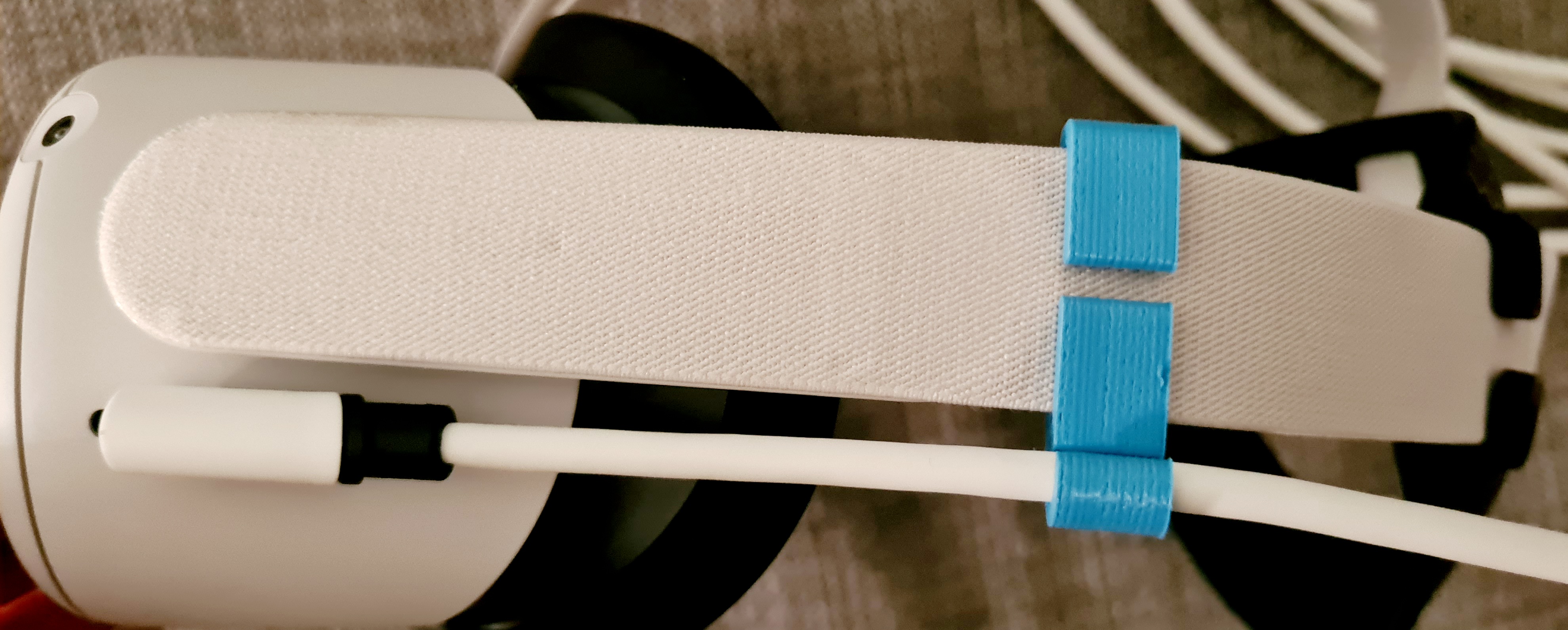 Meta Quest 2 USB C Cable Support for headset strap by Dzyn72 | Download ...