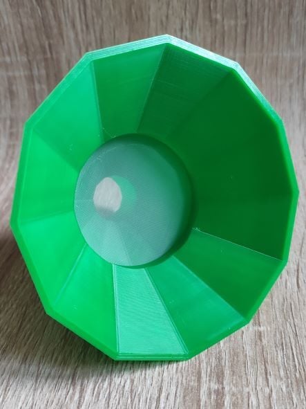 Funnel Filter for Resin v2 by MSergW | Download free STL model ...