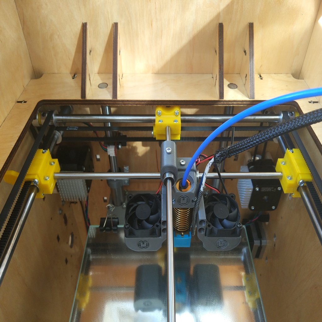 Ultimaker block for 8x11x30 and 6mm cross shafts by MSergW | Download ...