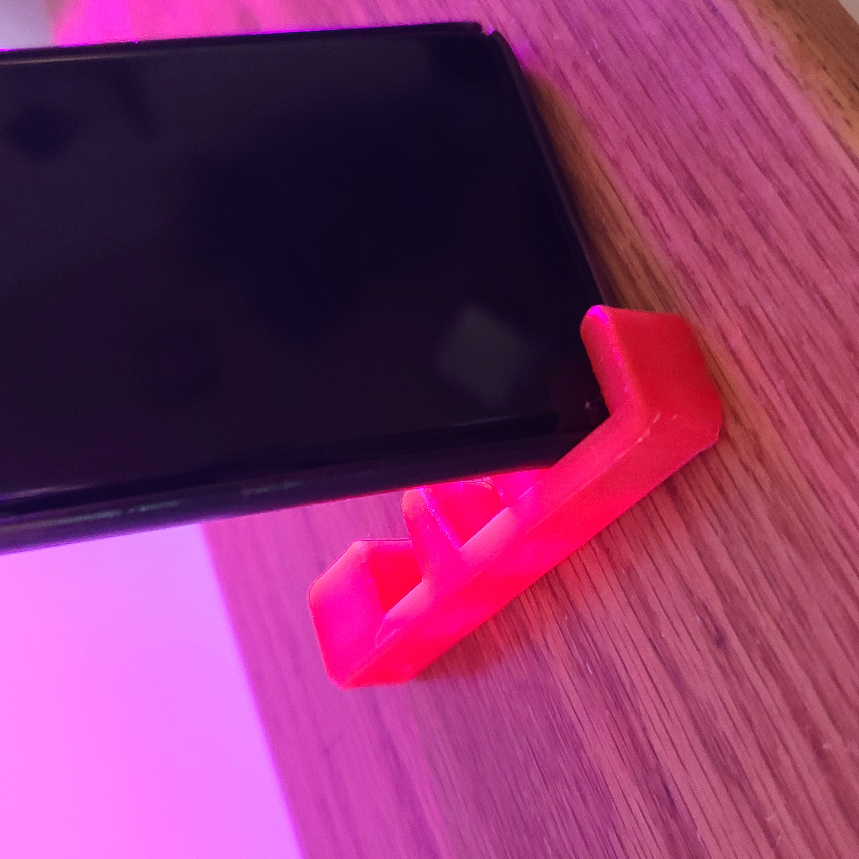 Phone Prop Fob - Phone Stand / Selfie Stand by Makers Mashup | Download ...