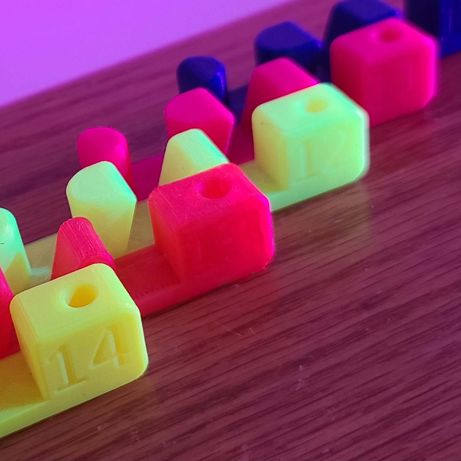 Phone Prop Fob - Phone Stand / Selfie Stand by Makers Mashup | Download ...