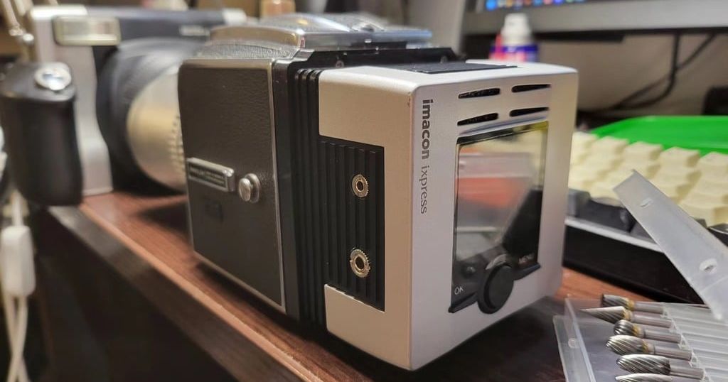 Hasselblad V mount for Imacon digital back by Rayfor | Download free ...