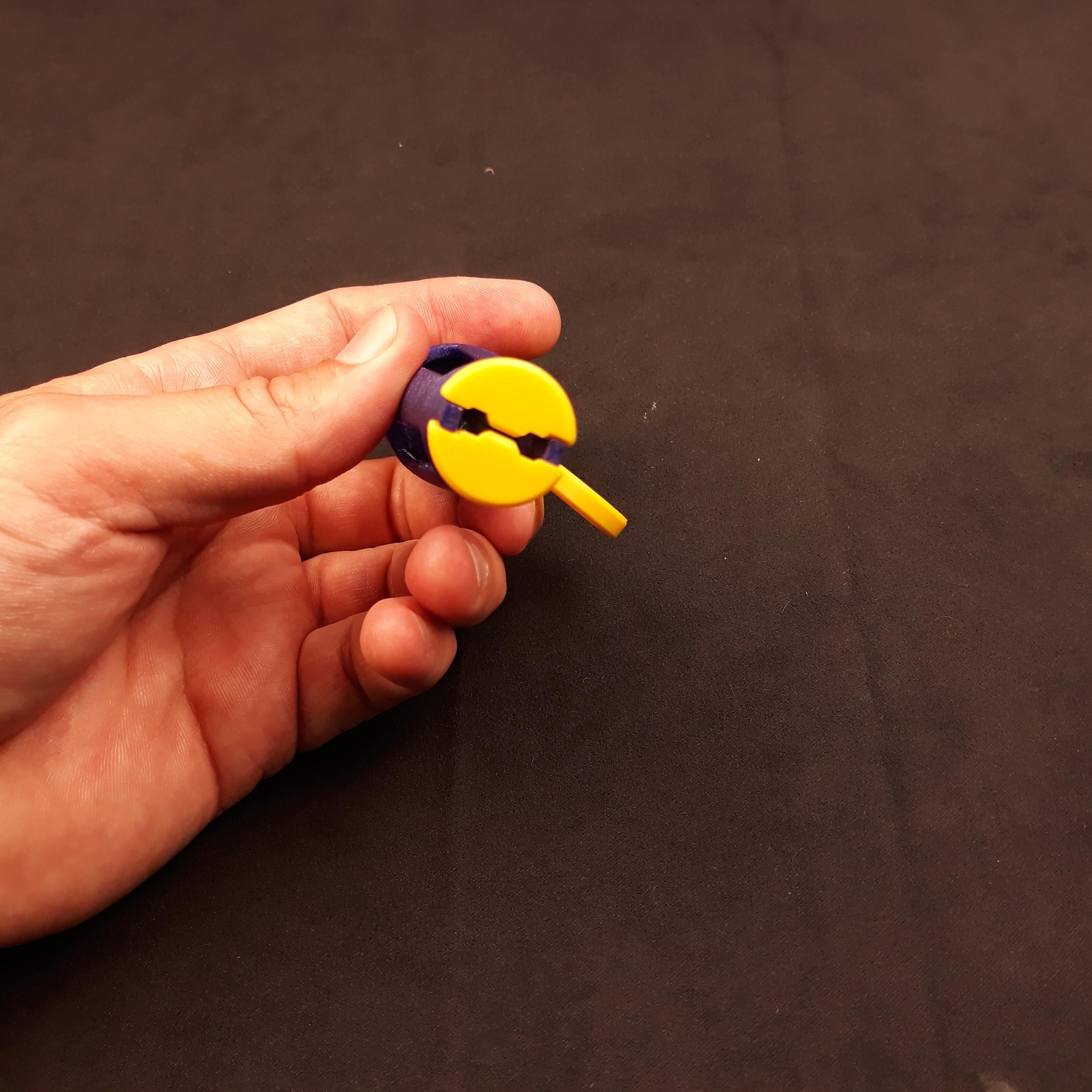 Flying propeller toy by rorys3D | Printables Store