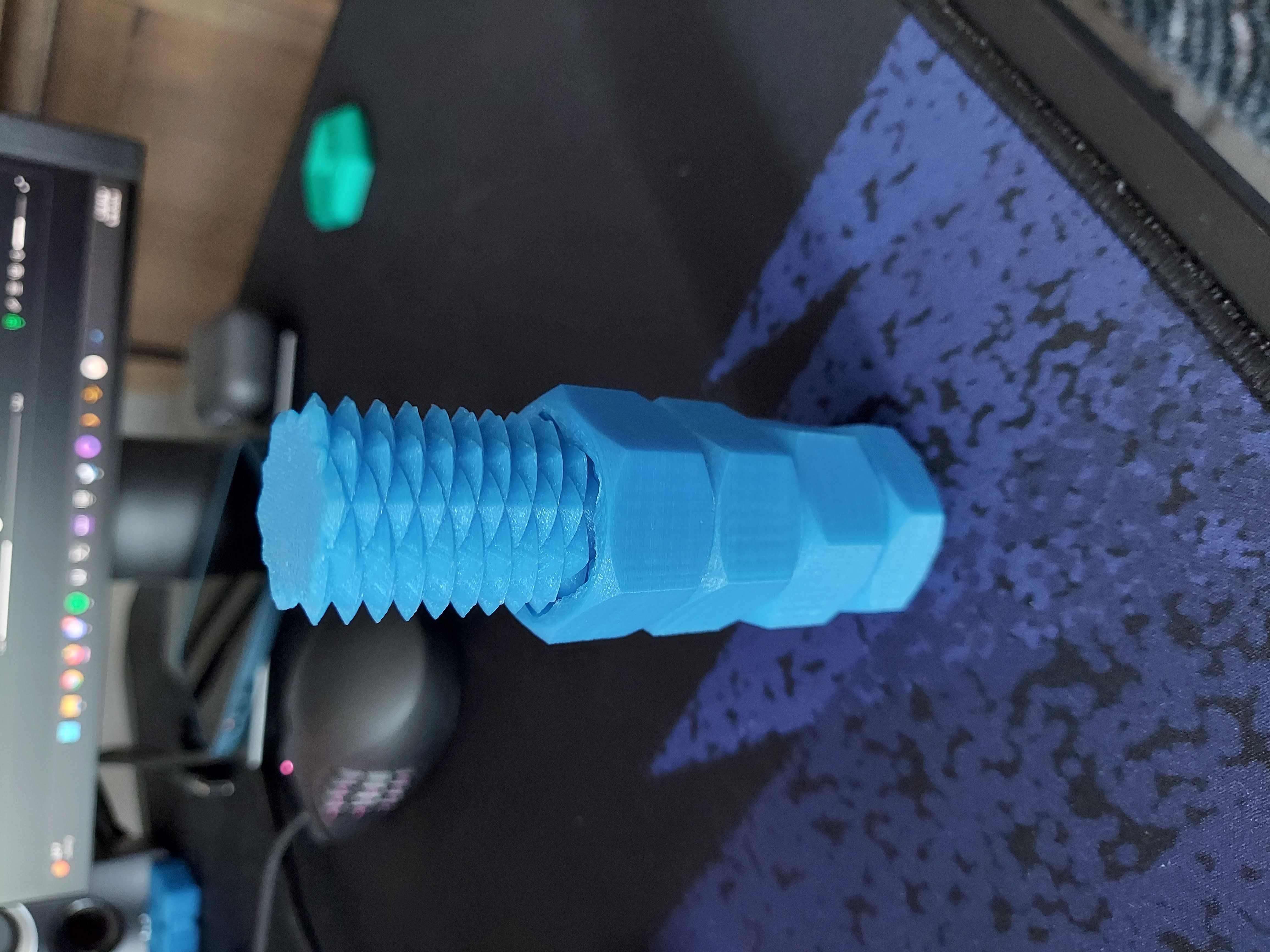 Two way screw with dual threaded nut, various sizes by Manifold3D ...