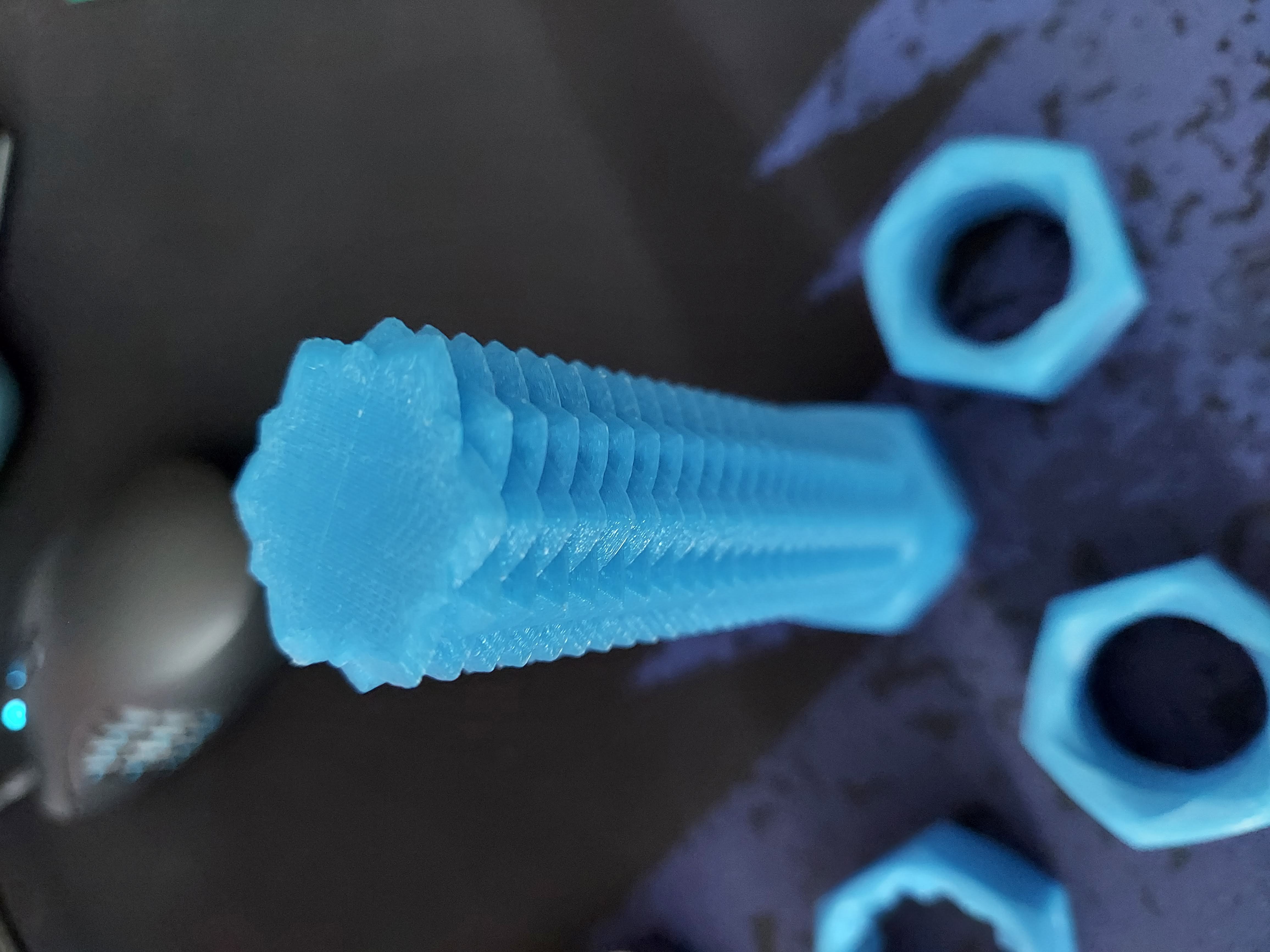 Two way screw with dual threaded nut, various sizes by Manifold3D ...