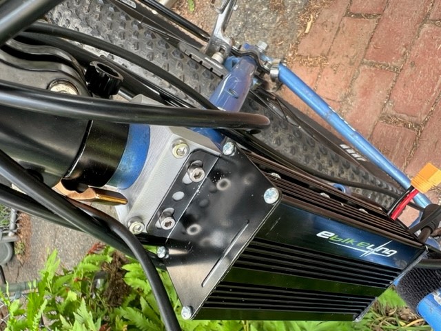 Bracket for mounting ebikeling controller by EcoDad | Download free STL ...