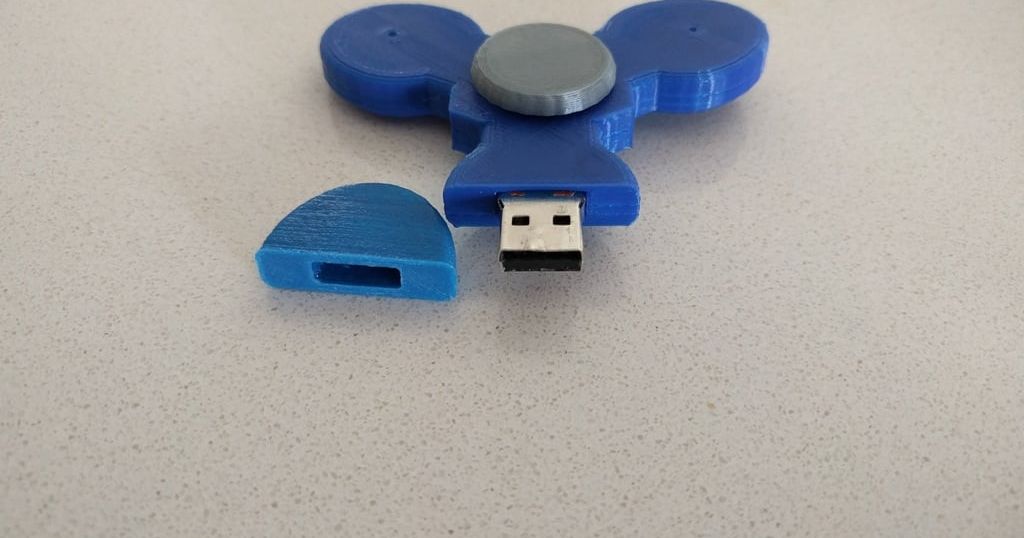 3 Sided USB drive spinner by Nir Dobovizki | Download free STL model ...