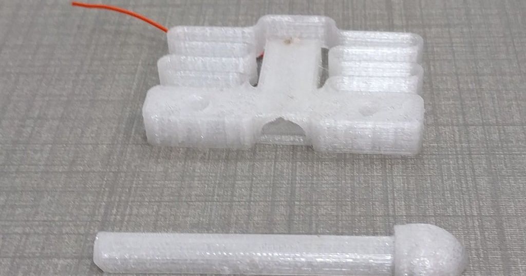 Fully Printable Spring-Loaded Missile Launcher autorstwa Nir Dobovizki ...