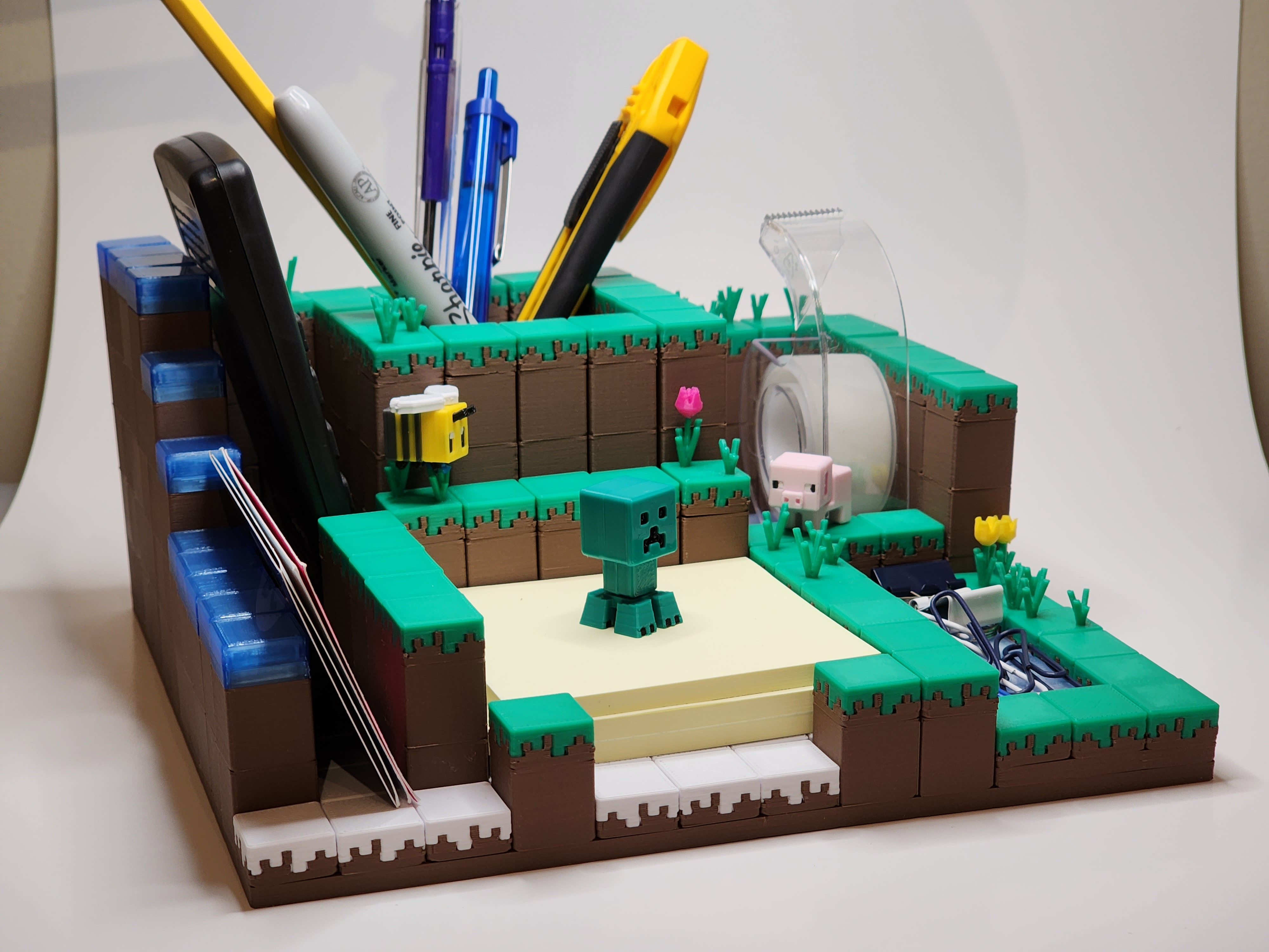Minecraft-inspired Base/Diorama Builder (Customizable & Expandable) by ...