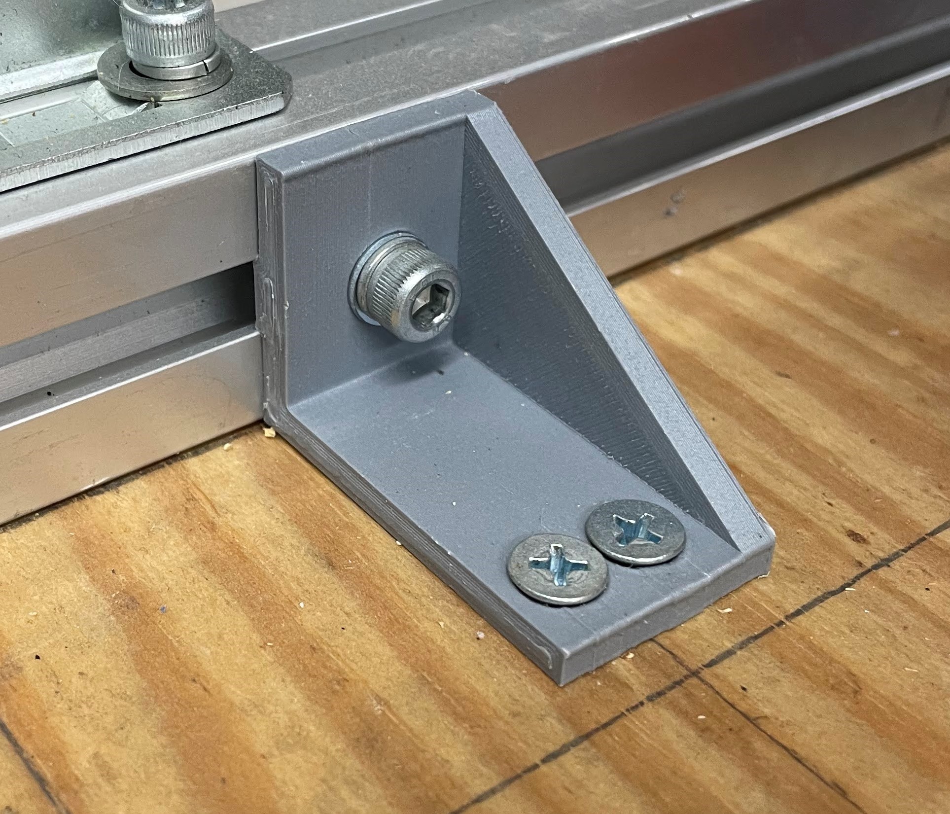 30mm extrusion screw down bracket -long reach by Douglas Hale ...