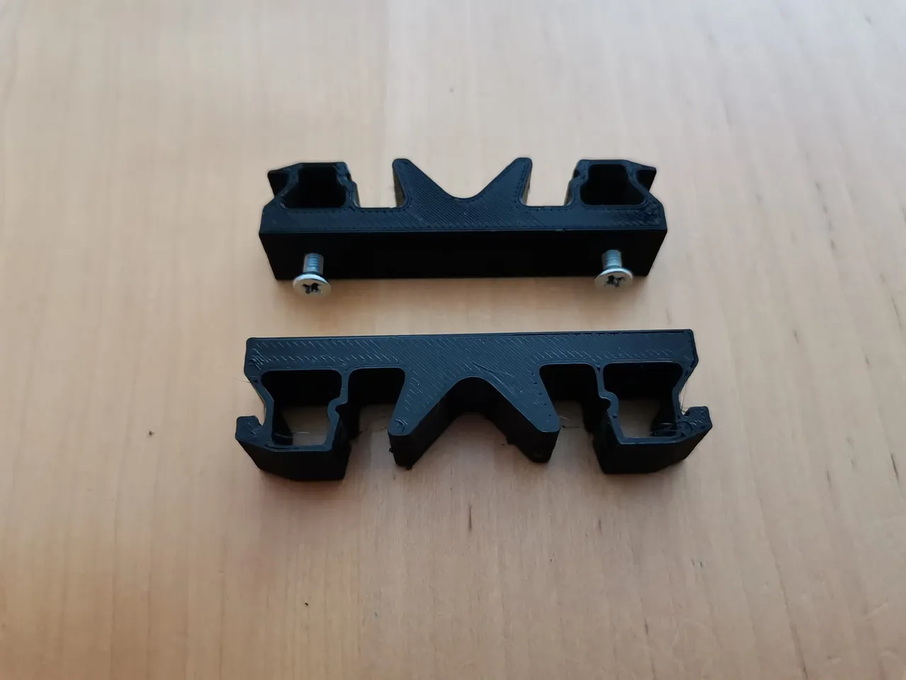 35mm DIN rail mounting clamp by Bogy | Download free STL model ...